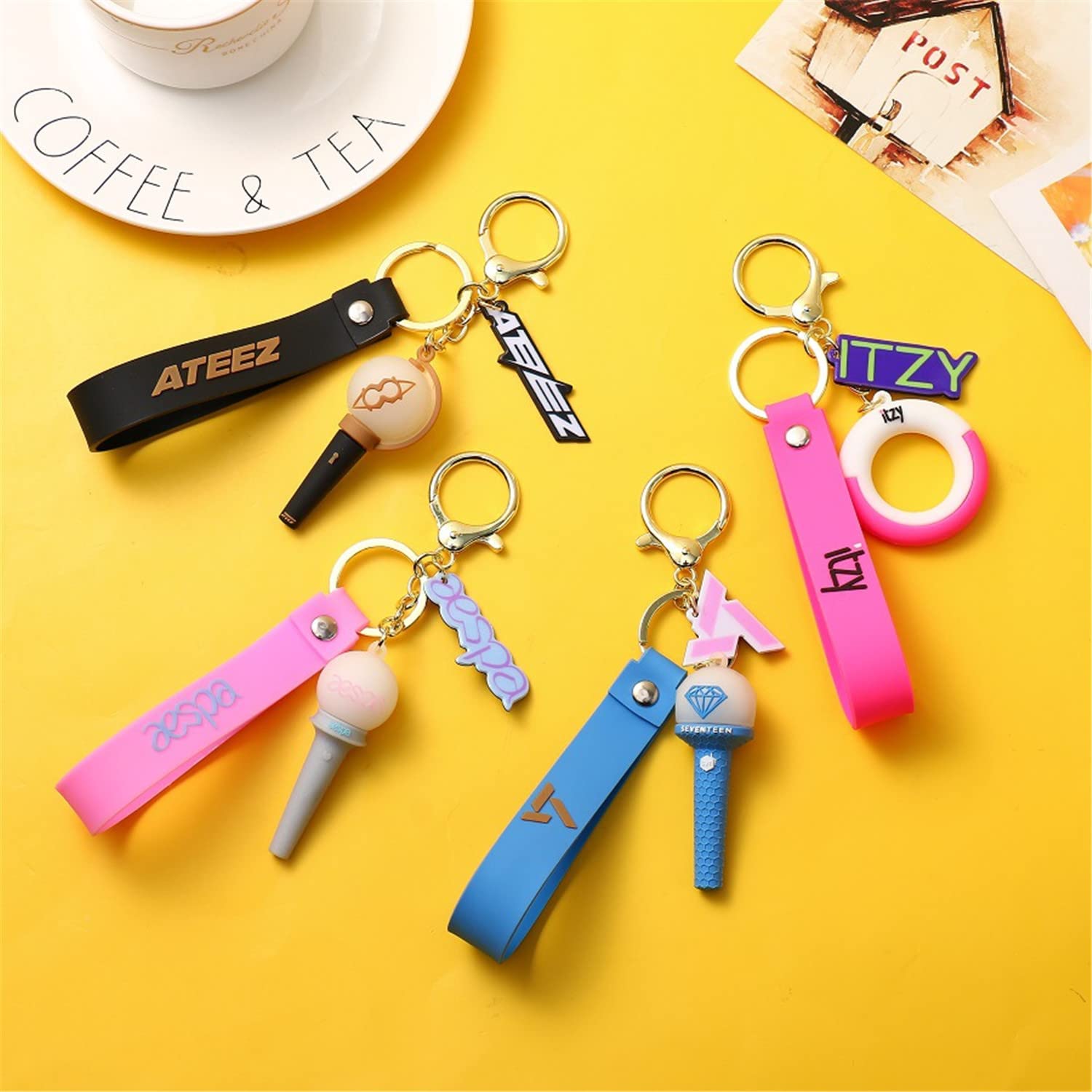 KPOP Light Stick ATEEZ Seventeen Aespa ITZY Rubber Keychain Key Ring Bag Ornaments (SEVENTEEN)