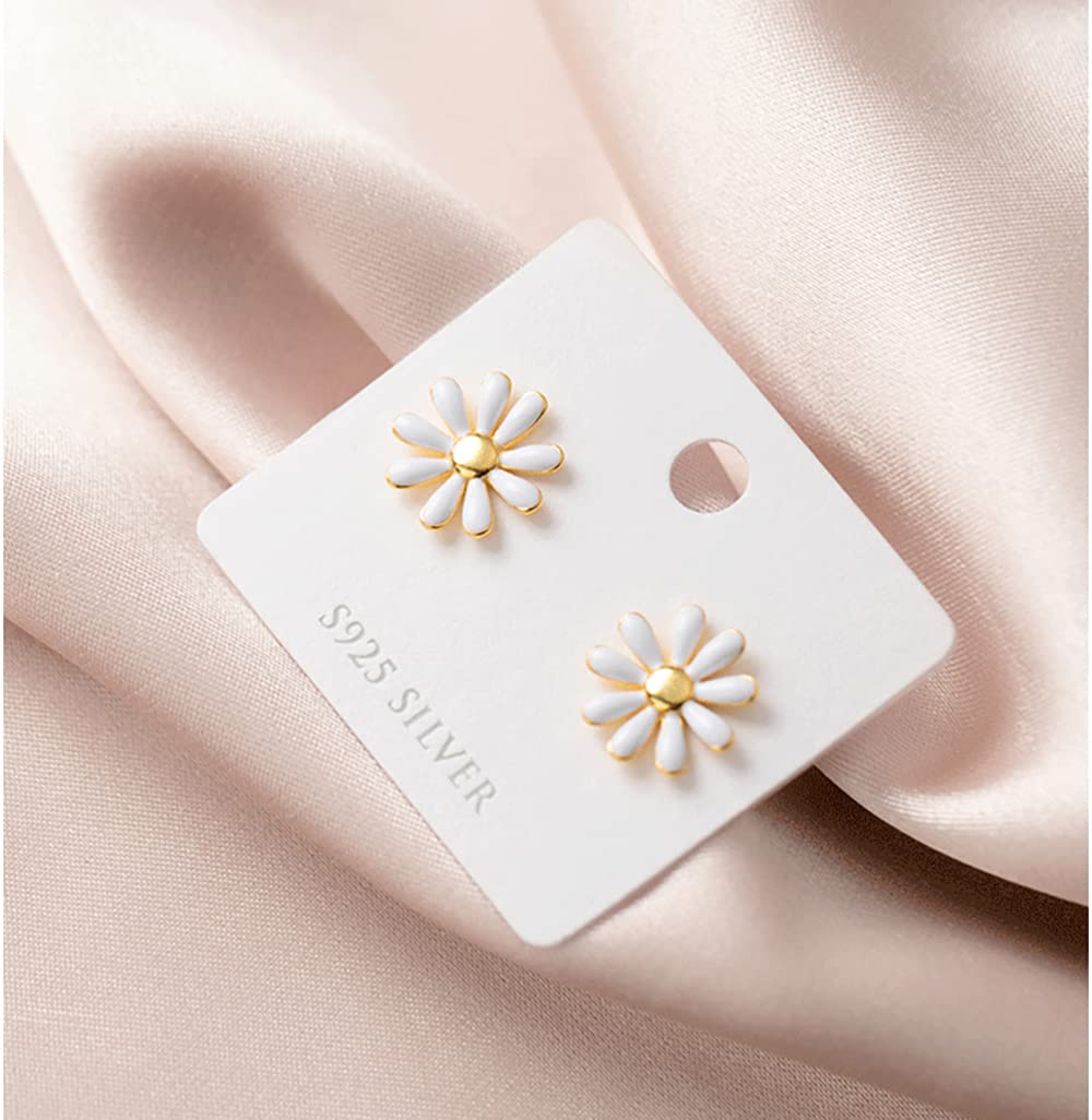 Reffeer Solid 925 Sterling Silver Daisy Flower Stud Earrings Spring for Women Teen Girls Daisy Stud Earrings Flower (B-18K Gold)