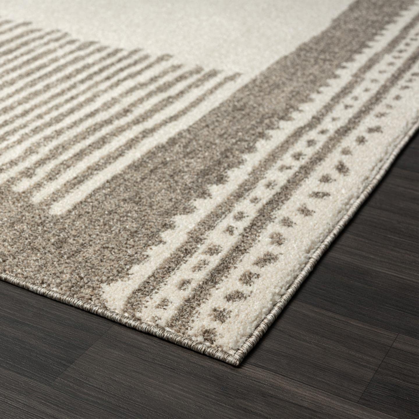 LUXE WEAVERS Moroccan Geometric Navy 8x10 Area Rug