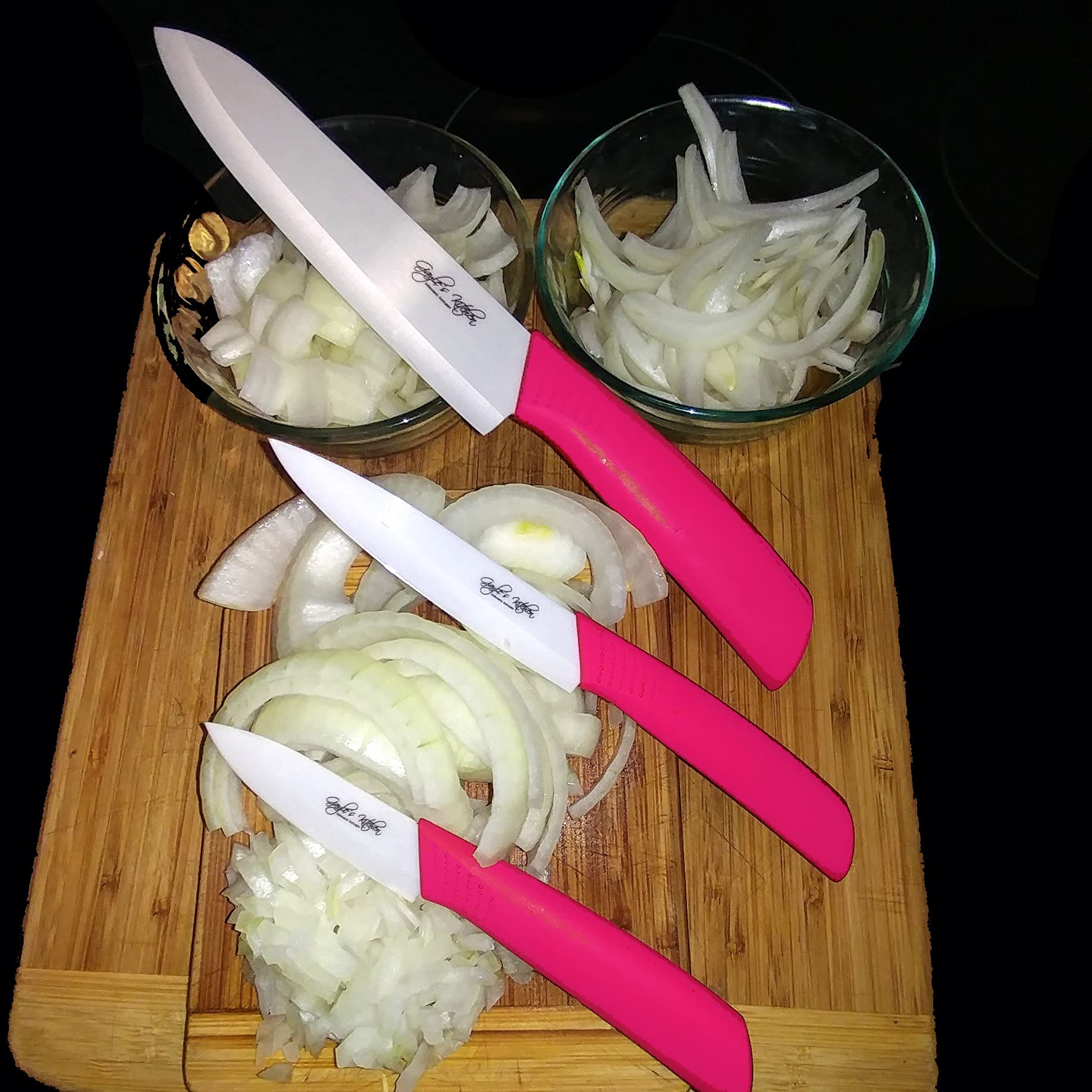 Serrated Pink Ceramic Knife Set with 5" Serrated Knife, Kitchen Knife Set - Includes 3β, 4β, 5β, 6β Ceramic Knives, Matching Sheaths and a Matching Vegetable Peeler in a black Gift Box