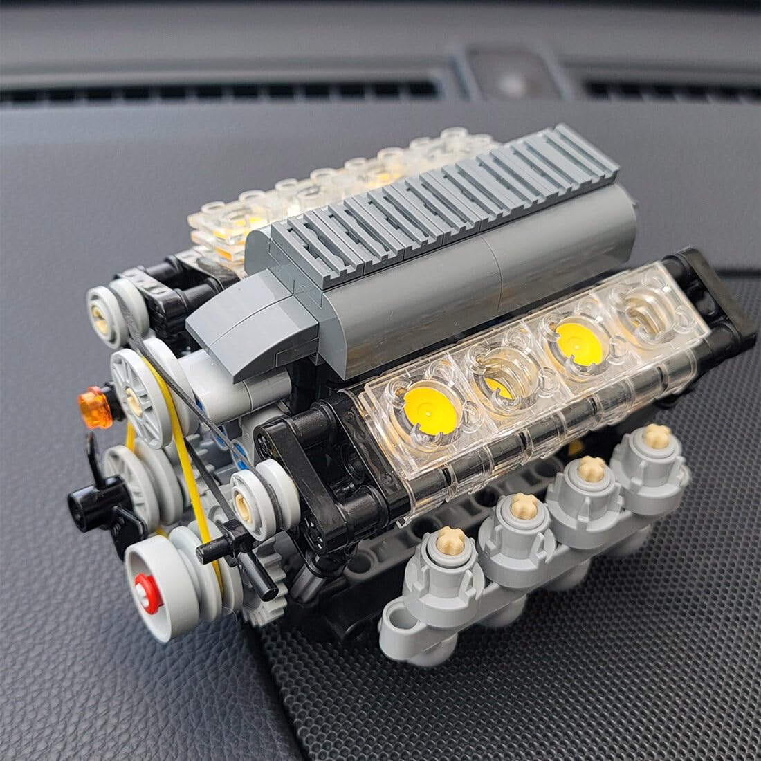 LDesign V8 Engine Motor with Gearbox Building Kit Mk2 Sci-fi Engine Model Building Toy Set 568PCS Compatible with Lego Technic Cars