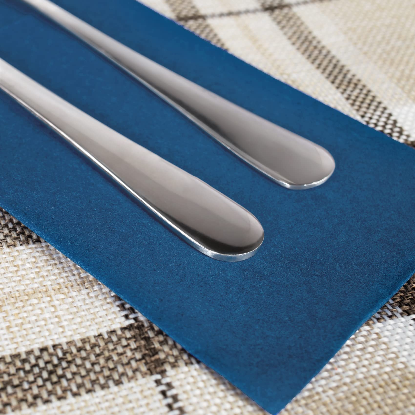 Linen-Feel Navy Blue Paper Napkins, 50 Pcs Cloth Like Dinner Napkins with Built-in Flatware Pocket, Pre-Folded Absorbent Napkins Disposable Guest Paper Hand Towels for Bathroom, Weddings Party Napkins