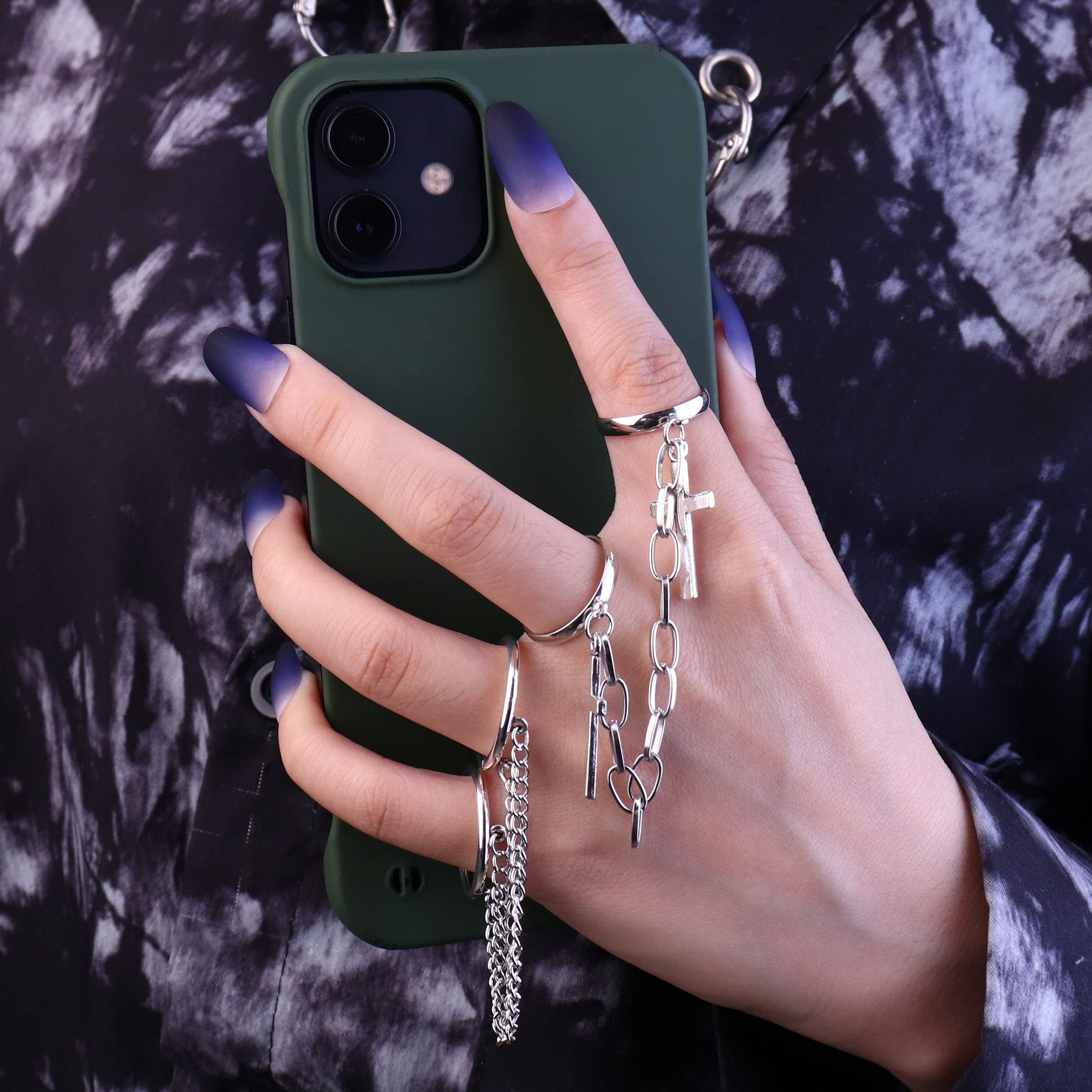 Sanfenly Goth Punk Rings for Men Women, Vintage Cool Punk Chain Rings Gothic Full Finger Ring Statement Stackable Skull Snake Butterfly Cross Eboy Emo Aesthetic Rings Set