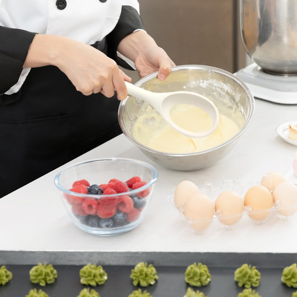 Large Silicone Cooking Spoons, Nonstick Solid Wooden Handle Kitchen Spoons, Heat Resistant Silicone Rubber Spoonula for Cooking, Serving, Basting, Mixing Tool, 13.2inch, Flexible Scraper (Khaki)