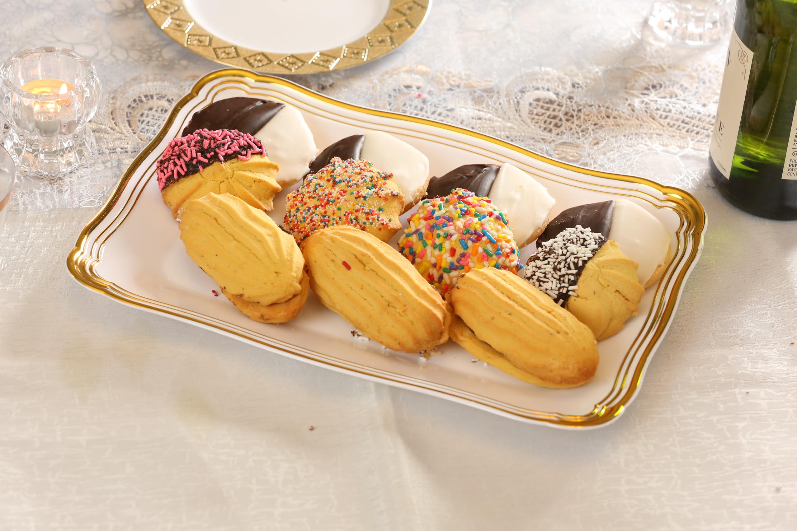 Posh Setting Plastic Serving Tray White Plastic Tray with Gold Rim Border, Disposable Serving Trays Heavyweight Serving platters and Trays 9"x13" Appetizer Tray [6 Pack]
