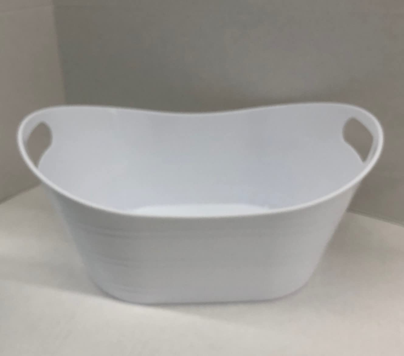 Set of 3 Flexible Oval Beverage Chilling Party Tubs with Handle 14.25x11x6.3, Multicolor