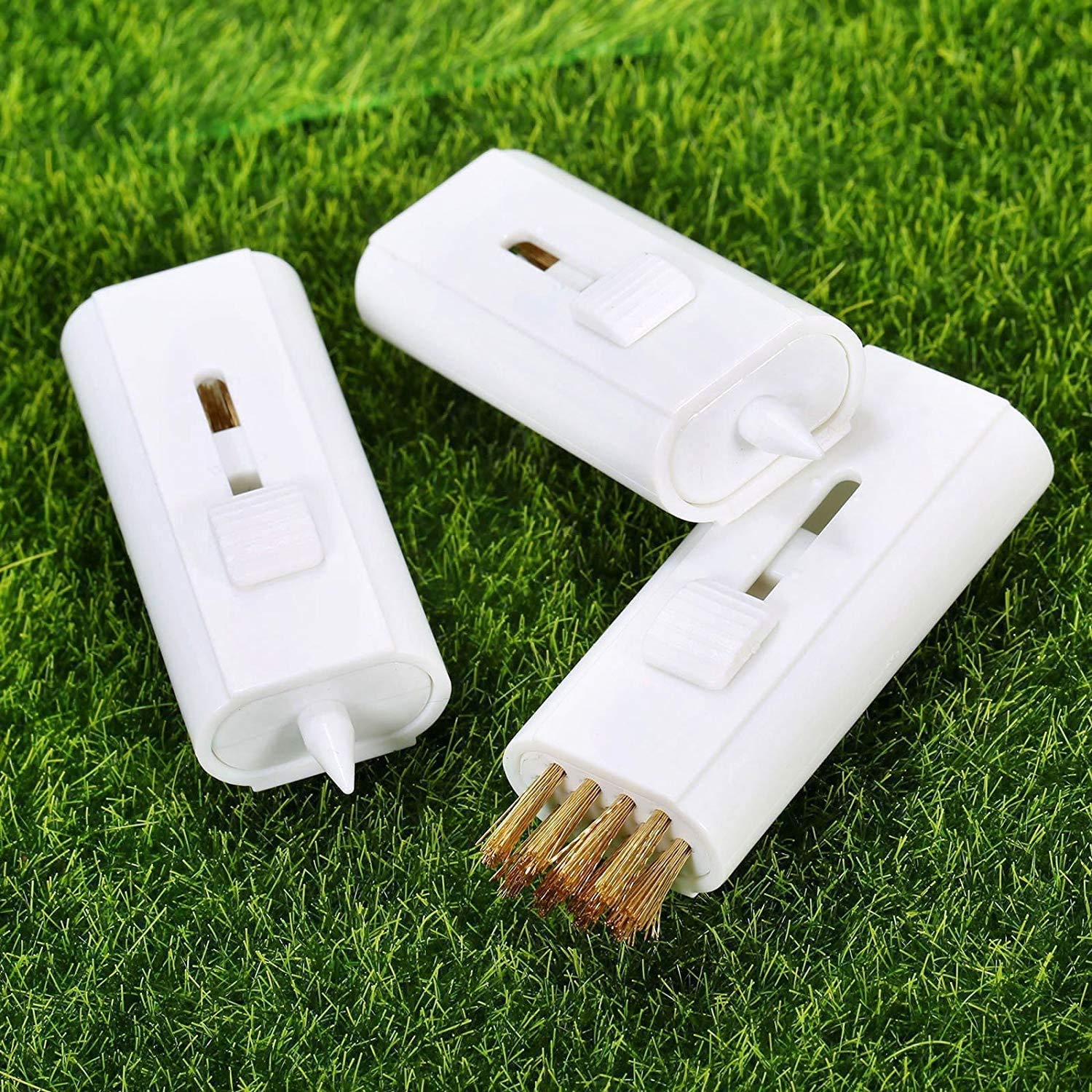 Magguest 4 Pack Retractable Golf Club Brush, Double Side Pocket Golf Club Groove Cleaning Brush with Brass Wire for Golf Club Accessories (White)