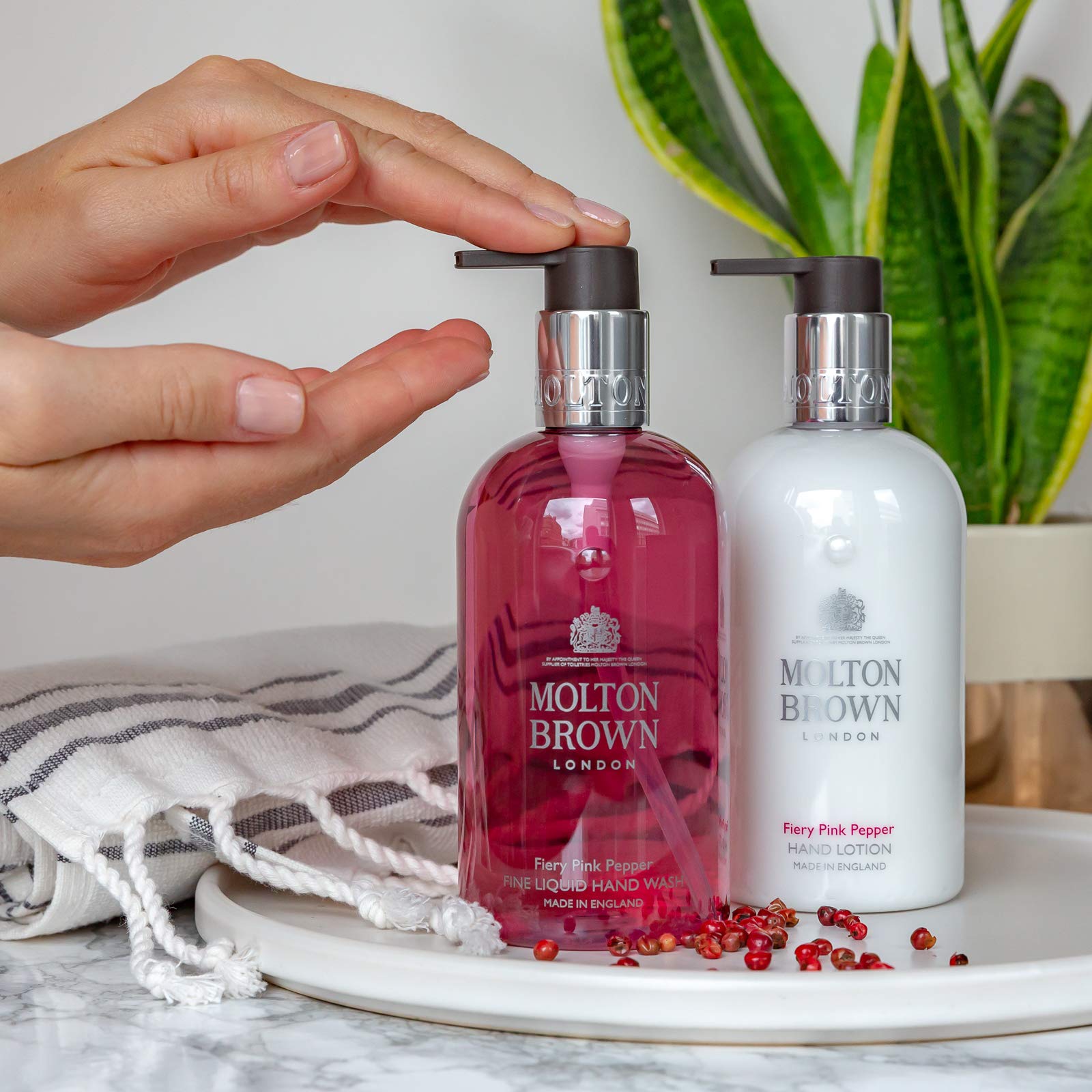 Molton Brown Fiery Pink Pepper Fine Liquid Hand Wash, 10 Fl Oz (Pack of 1)