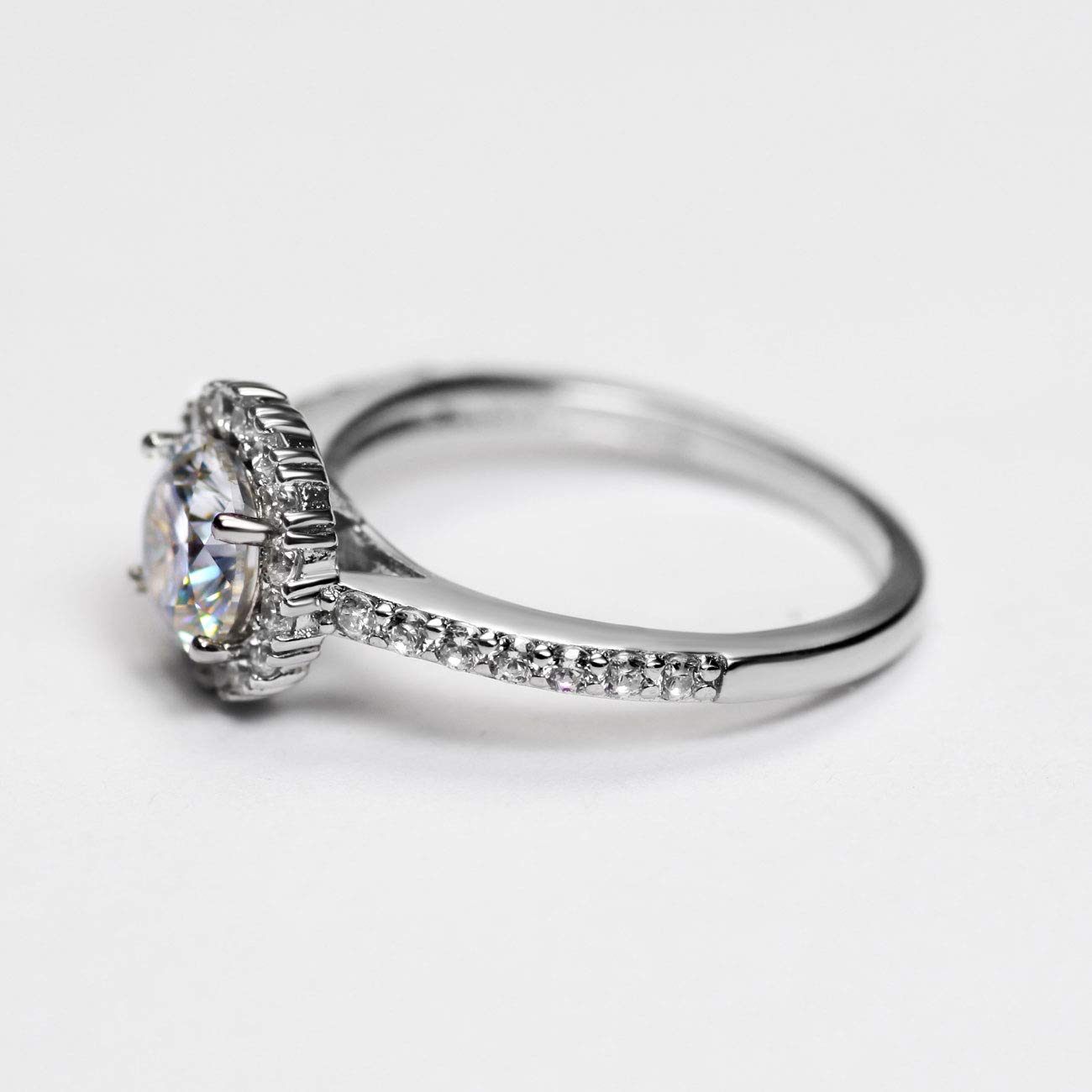Michooyel 1.0ct Moissanite Engagement Ring 925 Sterling Silver Diamond Wedding Bands Ring Surrounded D Color, VVS Clarity Moissanite Jewelry for Women