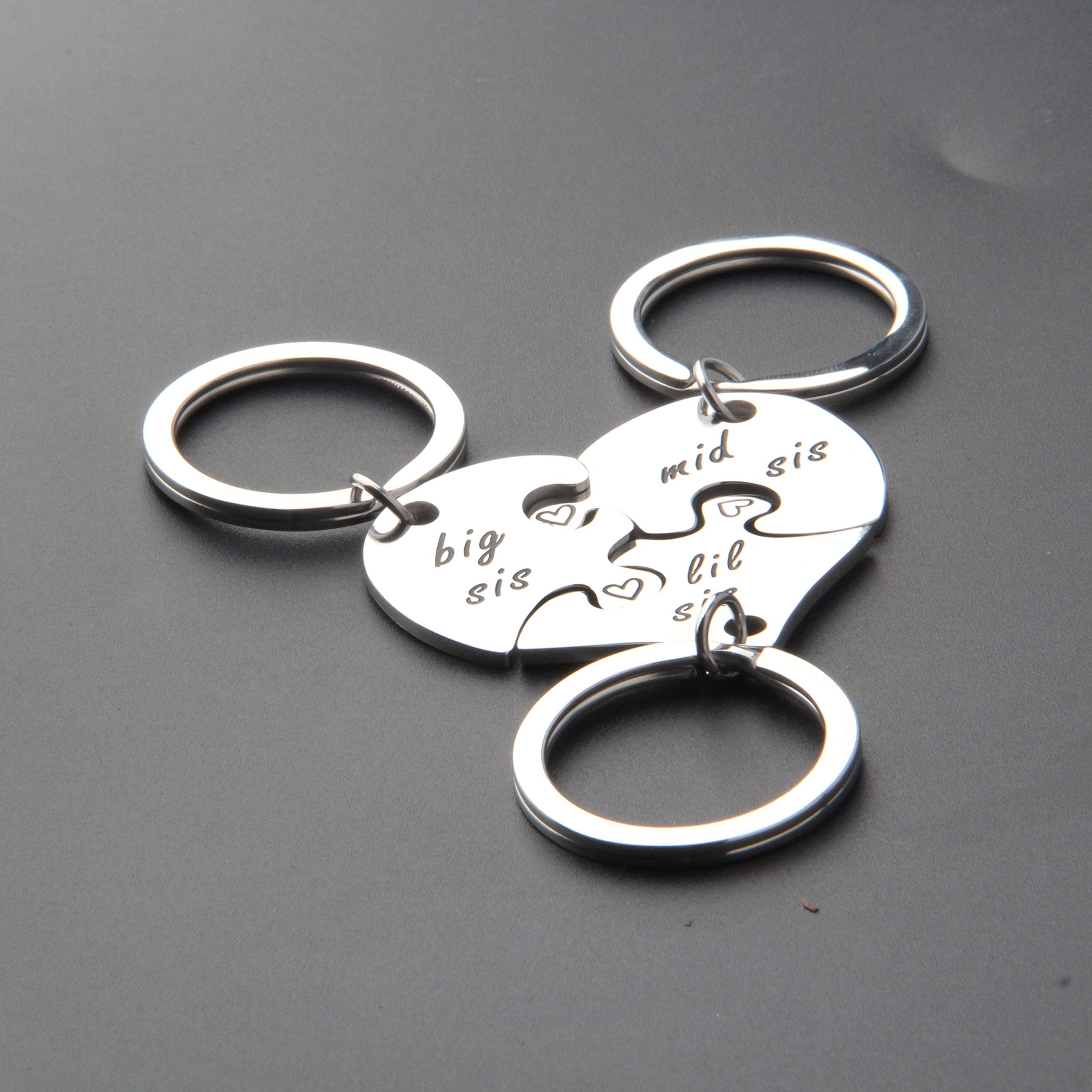 MAOFAED 3 Pieces Sisters Keychains Set Big Sis Mid Sis Lil Sis Matching Set 3 Sisters Gift Big Middle Little Sisters Gift