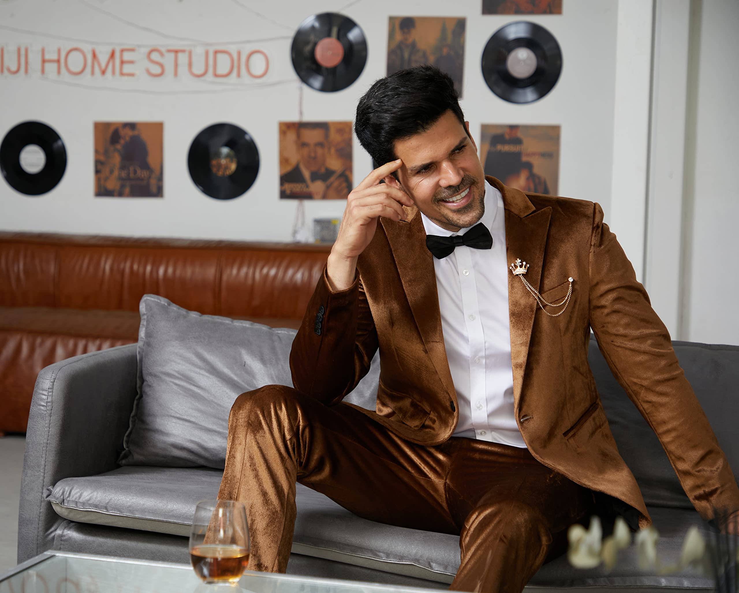 MAGE MALE Men's 2 Piece Velvet Suit One Button Tuxedo Slim Fit Luxurious Blazer Party Dinner Jacket & Pants Brown