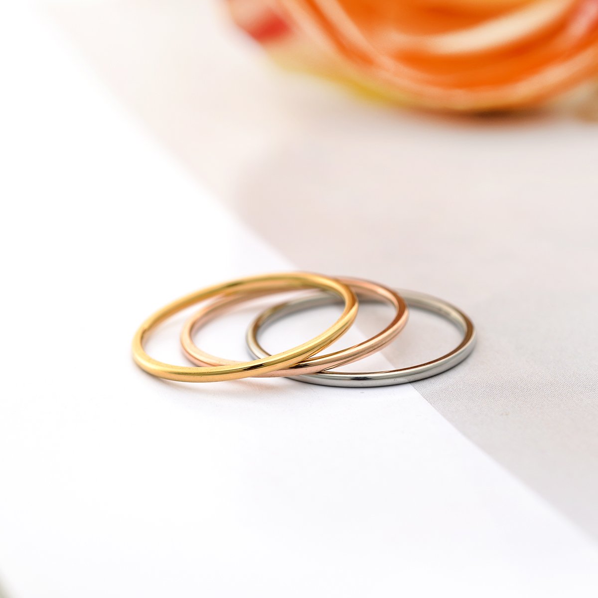 LOYALLOOK 1mm Stainless Steel Women's Plain Band Stacking Midi Rings Comfort Fit Wedding Band Ring 6pcs 8#