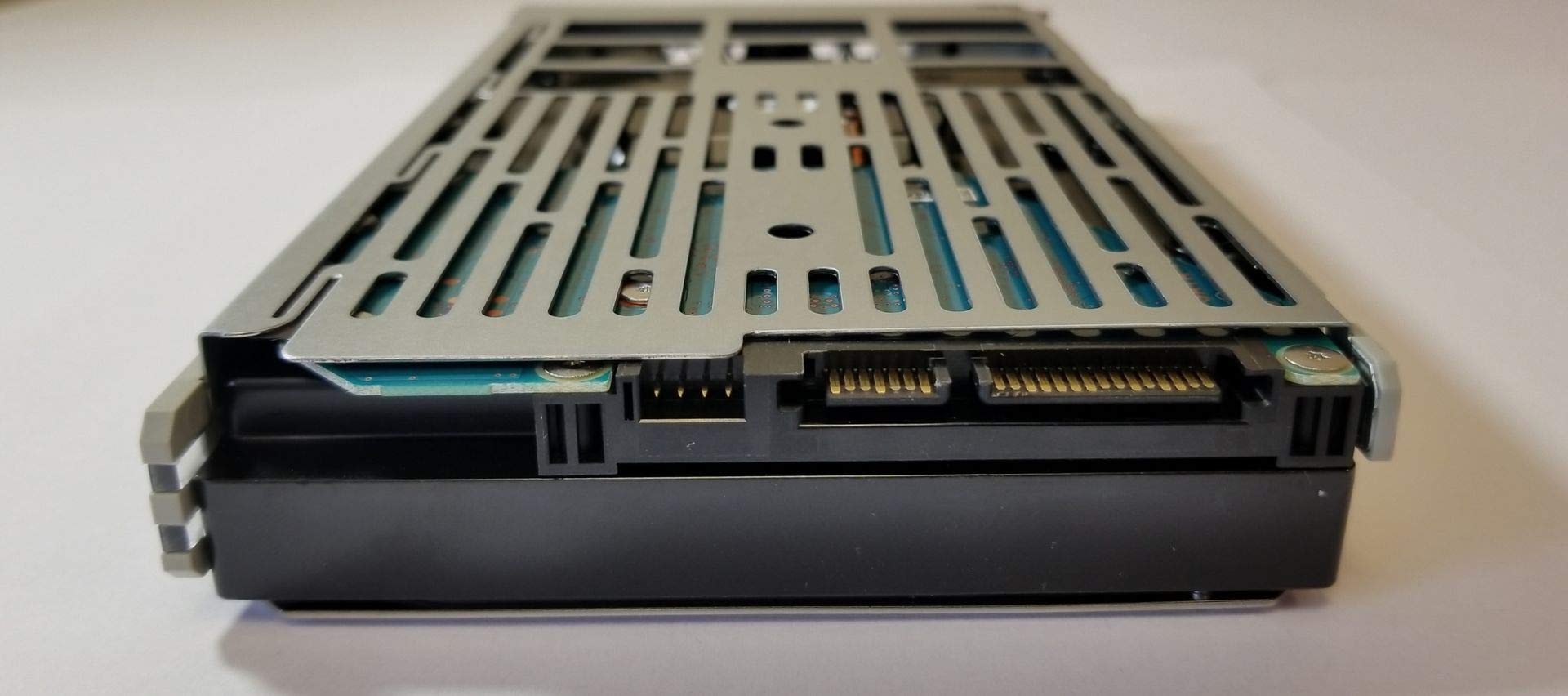 Toshiba 1TB HDD 7.2K RPM 3.5" 6Gb/s SATA Hard Disk Drive Model: MG03ACA100 DP/N: 3C46W