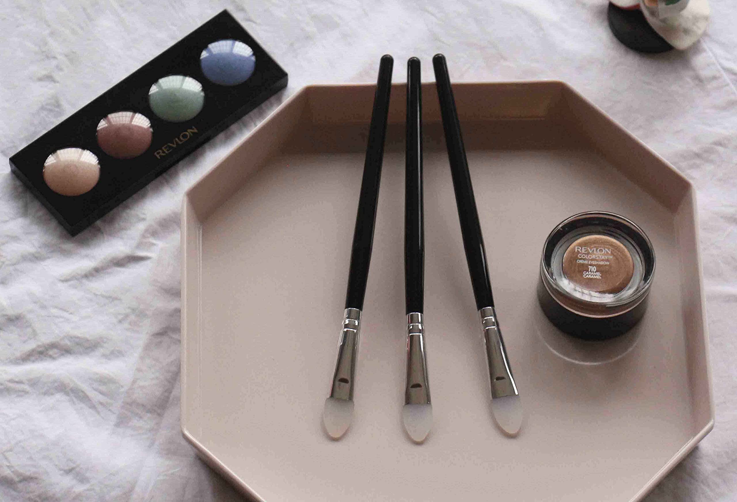 LORMAY 3 Pcs Silicone Eyeshadow and Lip Mask Makeup Brushes. Professional Tools for Applying Cream or Liquid Eye Shadows and Lip Colors