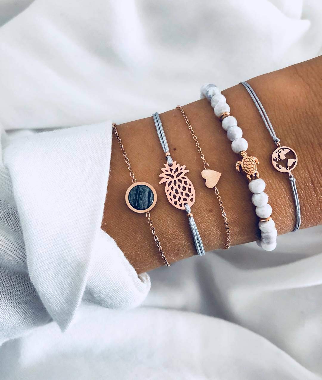 krun Beaded Bracelets for Women - Adjustable Charm Pendent Stack Bracelets Set for Women Girl Friendship Gift Bracelet Links