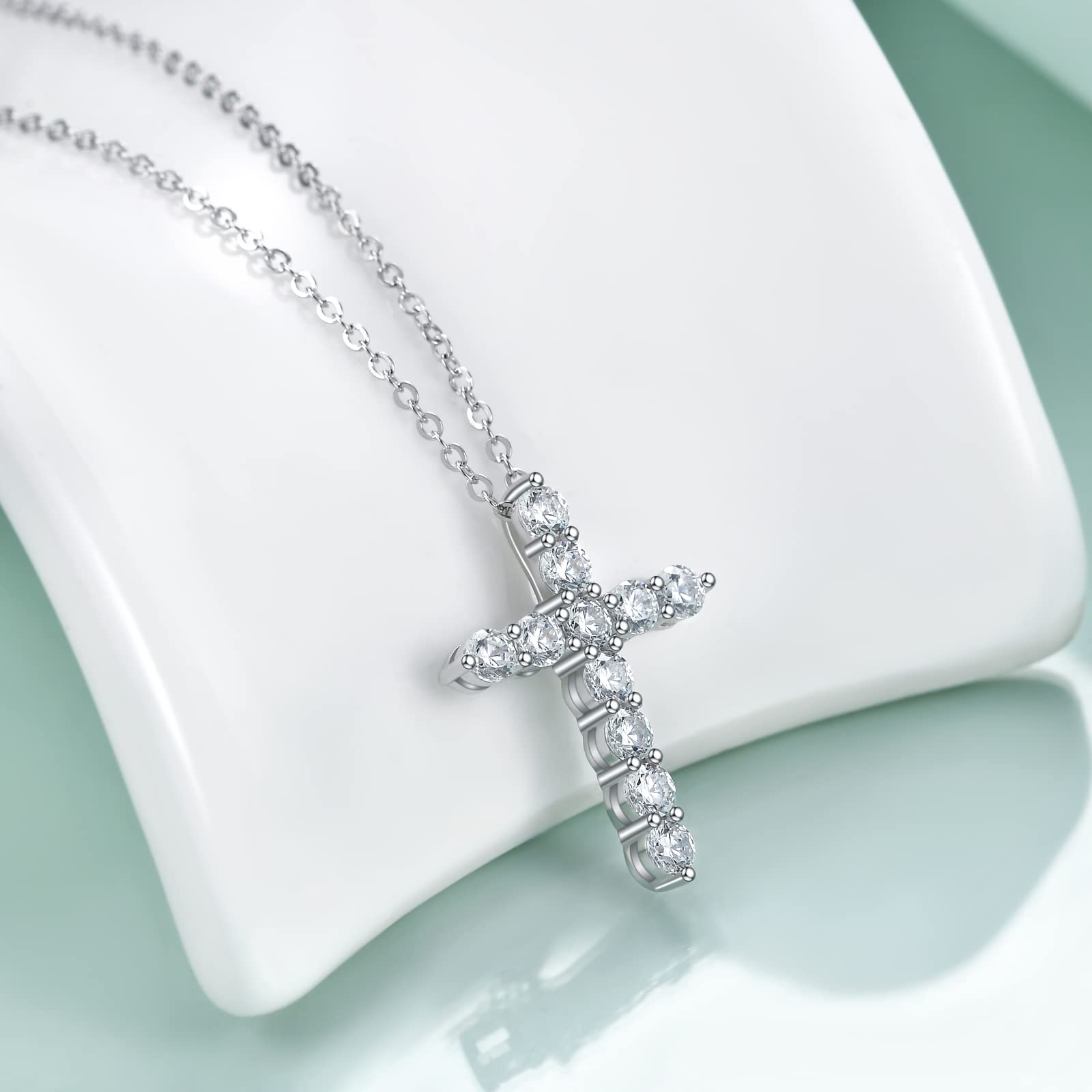 Rnivida 925 Sterling Silver Cz Cross Necklace for Women, Dainty Cubic Zirconia Cross Pendant Necklace