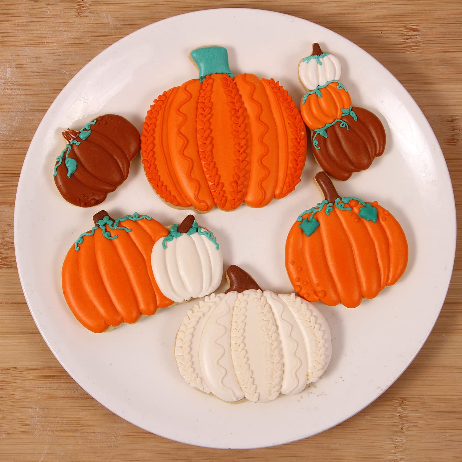 Pumpkin Cookie Cutter Set - 6 Piece Different Pumpkin Shapes Stainless Steel Biscuit Cutters Mold for Halloween and Fall Thanksgiving Day decoration