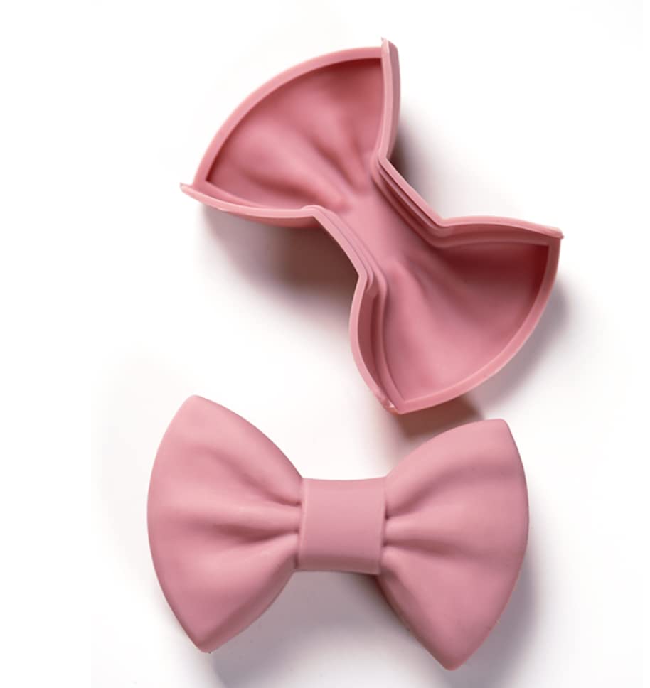Qiiuuy Silicone Cooking Pinch Grips Oven Mitts,Bow-Tie Anti-Burn Clip,Textured Design,Kitchen Finger Grips,Waterproof,Red Raspberry and Pink