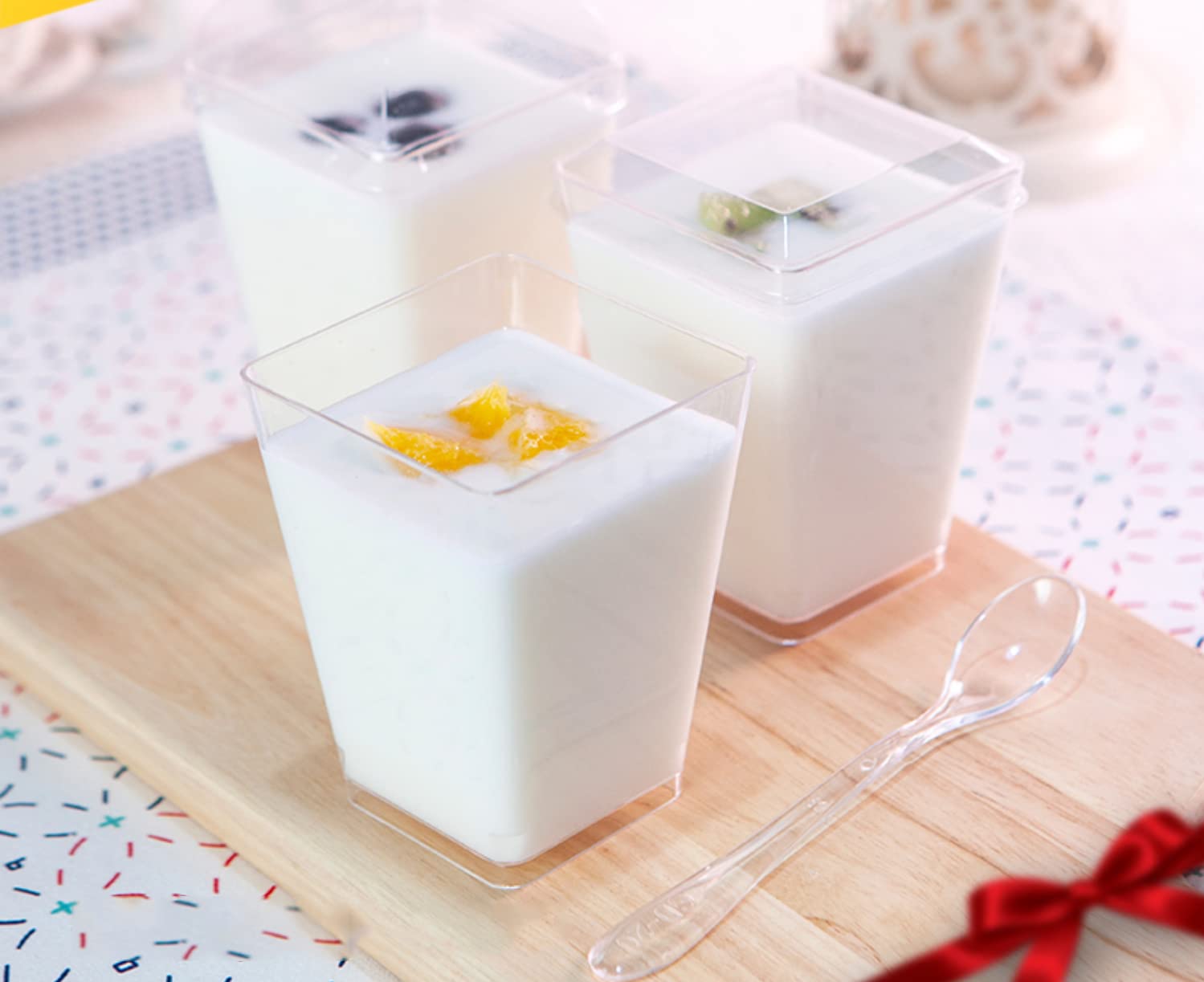 Qicfrk 50 Pack Clear Plastic Dessert Cups β5 oz Parfait Cups with Lids Disposable Mini Square Cup Shooter Cup Dessert Shooters Lids Appetizer Cups for Puddings,Ice Cream