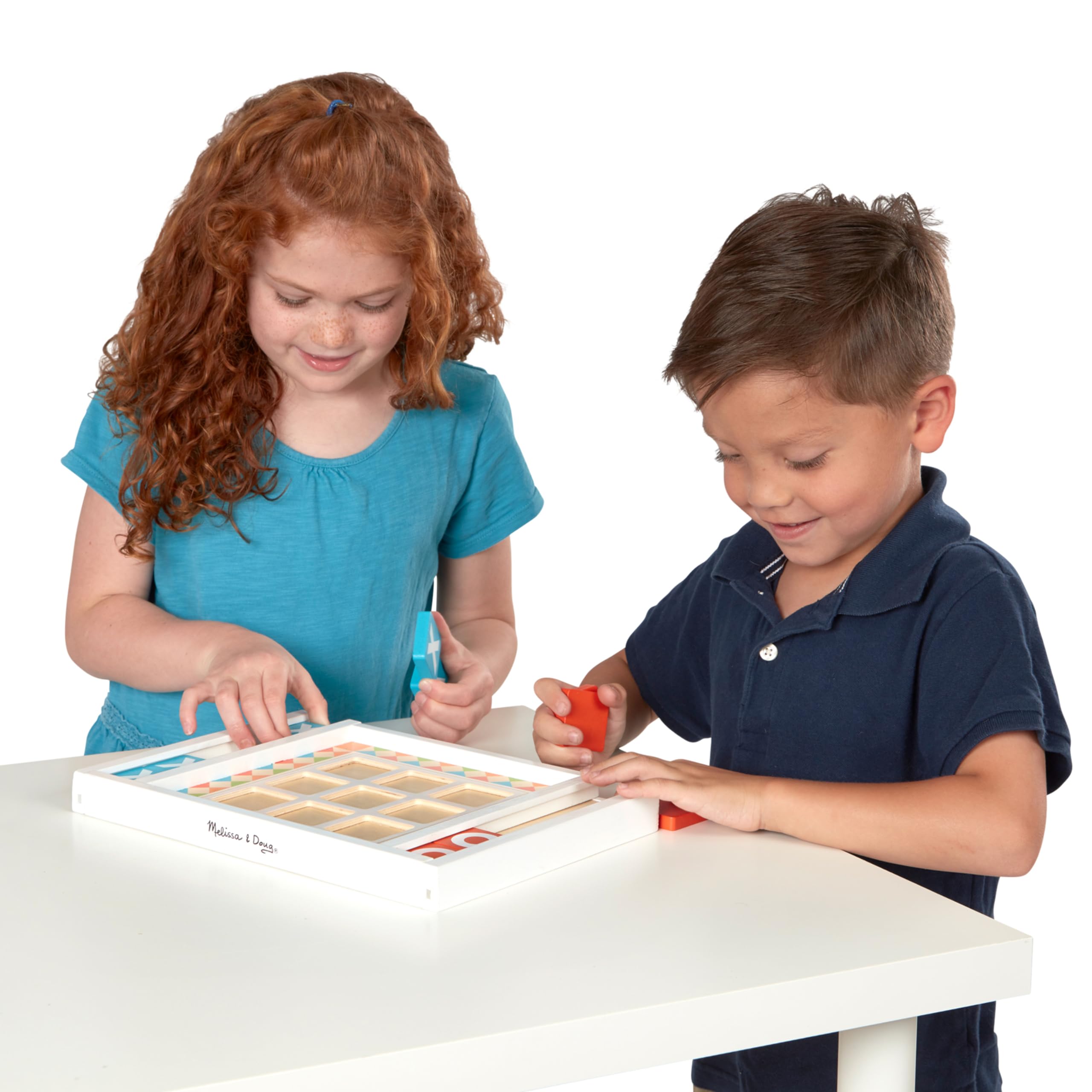 Melissa & Doug Wooden Tic-Tac-Toe Board Game with 10 Self-Storing Wooden Game Pieces (12.5†W x 8.5†L x 1.25†D)