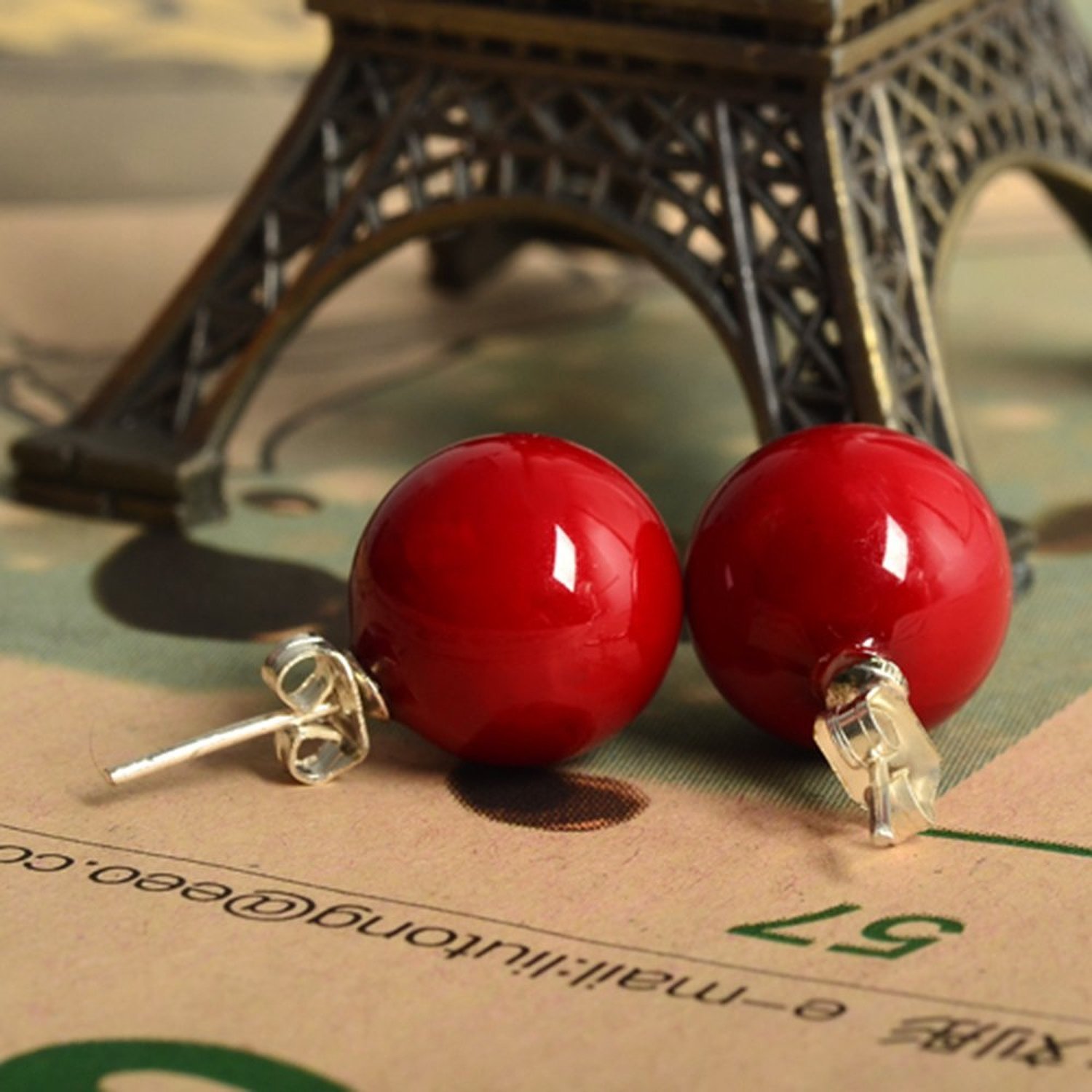 Lureme Women 12mm Red Shell Bead Silver Tone Classic Round Ball Stud Earrings 02001451