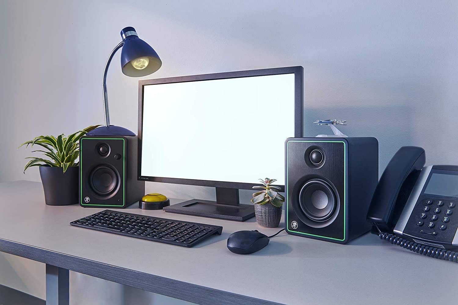 Mackie CR3-X 3-Inch Creative Reference Multimedia Monitors Bundle with Dual 1/4" Stereo to 3.5mm Cable
