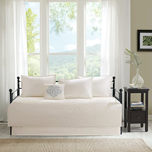 Madison Park Quebec Daybed Size Quilt Bedding Set - Ivory , Damask β 6 Piece Bedding Quilt Coverlets β Ultra Soft Microfiber Bed Quilts Quilted Coverlet, Quebec Cream, 75"x39"