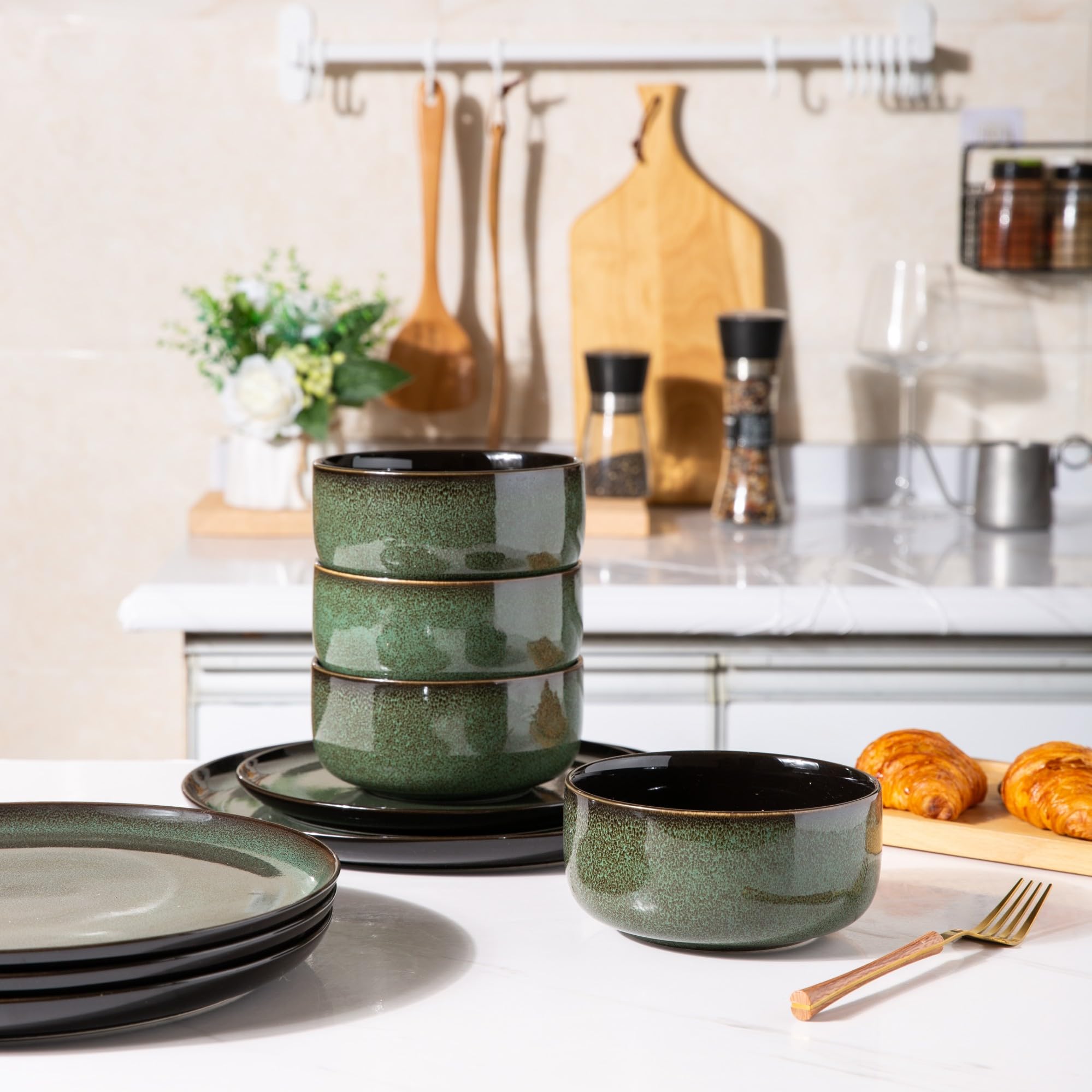 LeRatio Ceramic Dinnerware Sets of 4,Poreclain Plates and Bowls Sets,Handmade Reactive Glaze Dishes Set,Chip Resistant and Scratch Resistant | Oven&Dishwasher & Microwave Safe,Service for 4-Green