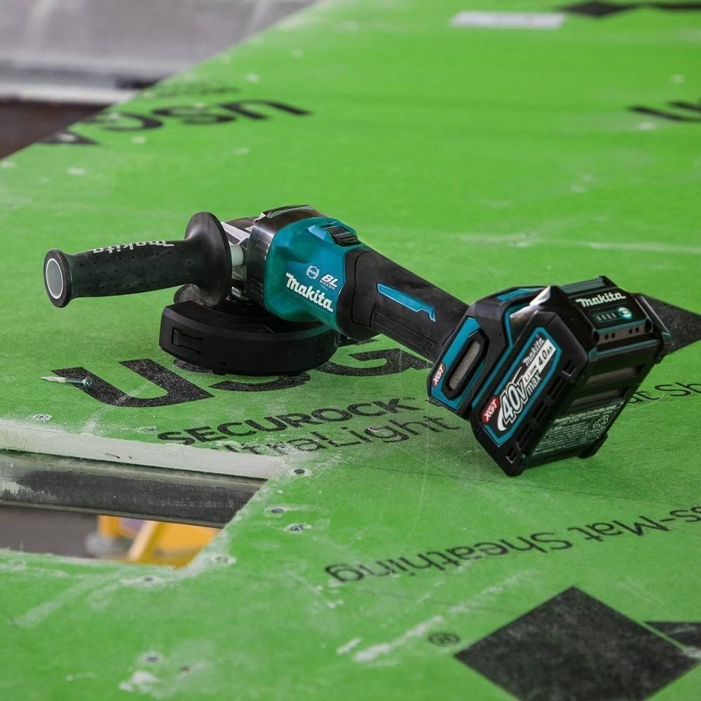 Makita Xgt 40V Max Angle Grinder Kit 4 1/2” / 5 inches