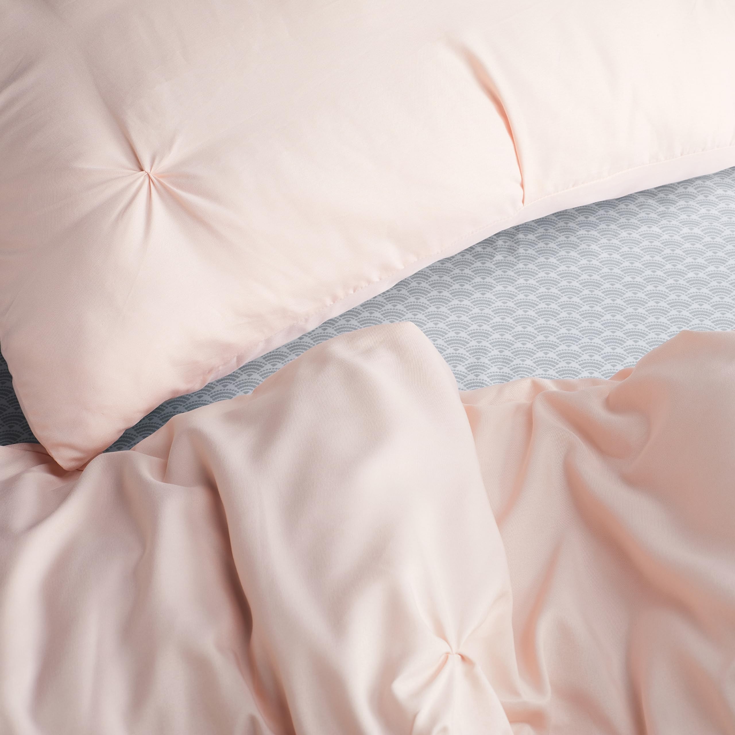 Serta Simply Clean Lightweight 7 Piece Pleated Bed in a Bag for All Season, Queen, Blush