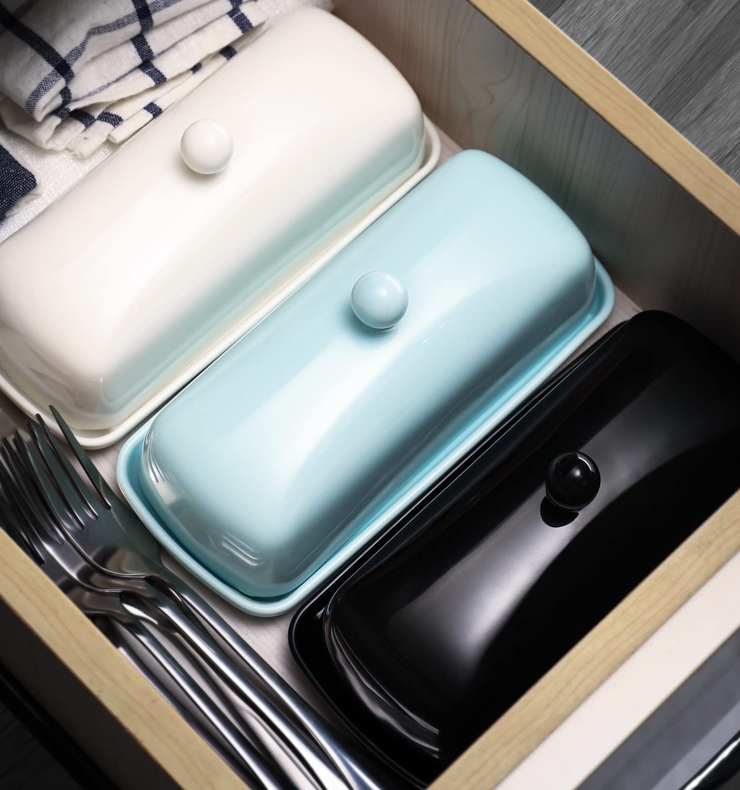 Nucookery Ceramic Butter Dish with Lid | Raised Legs and Non-Slip Strip Design | Porcelain Health | Dishwasher Safe, Lake Blue