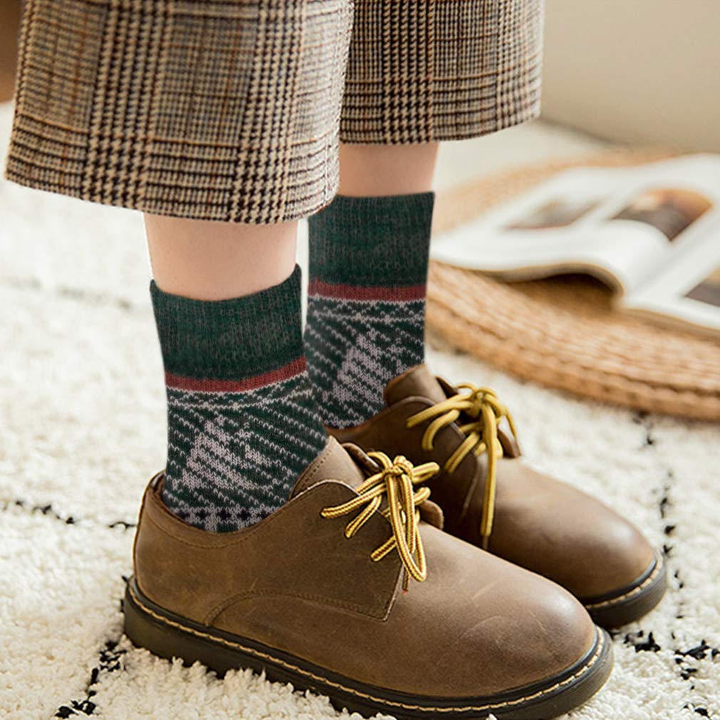 Loritta 5 Pairs Womens Wool Socks Thick Warm Soft Winter Knit Cozy Crew Socks Christmas Gifts,E-Stripe