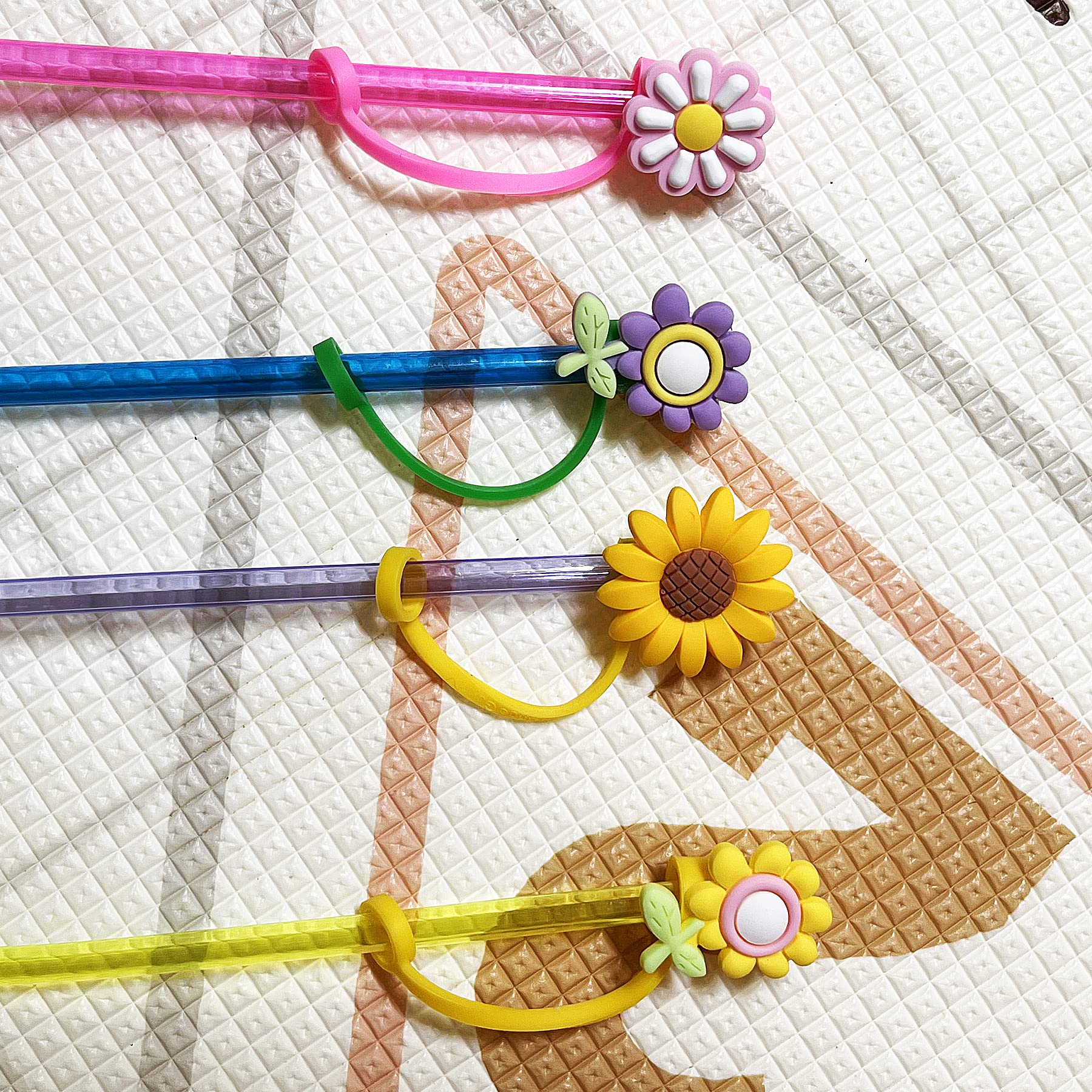 Straw Covers Cap 8pcs Silicone Flowers Straw Cover for Reusable Straws Cute Anti-dust Straw Tips Covers Set,Straw Protector Cover, Reusable Straws Plug for 6-8 Mm(1/4 Inch) Straw Travel Home Outdoor
