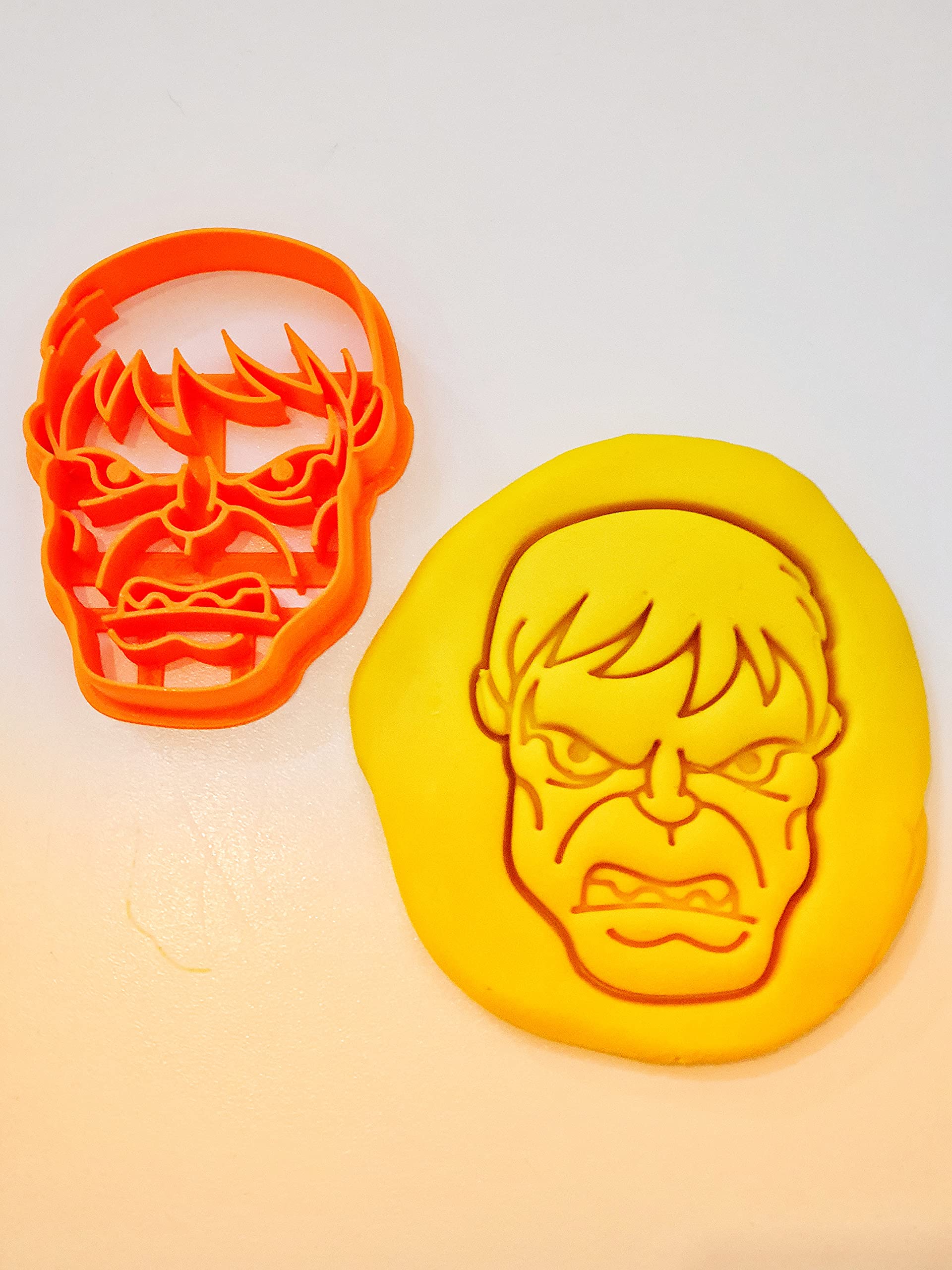 T3D Cookie Cutters Hulk Cookie Cutter, Suitable for Cakes Biscuit and Fondant Cookie Mold for Homemade Treats, 2.73 inches x 3.54 inches x 0.55 inches