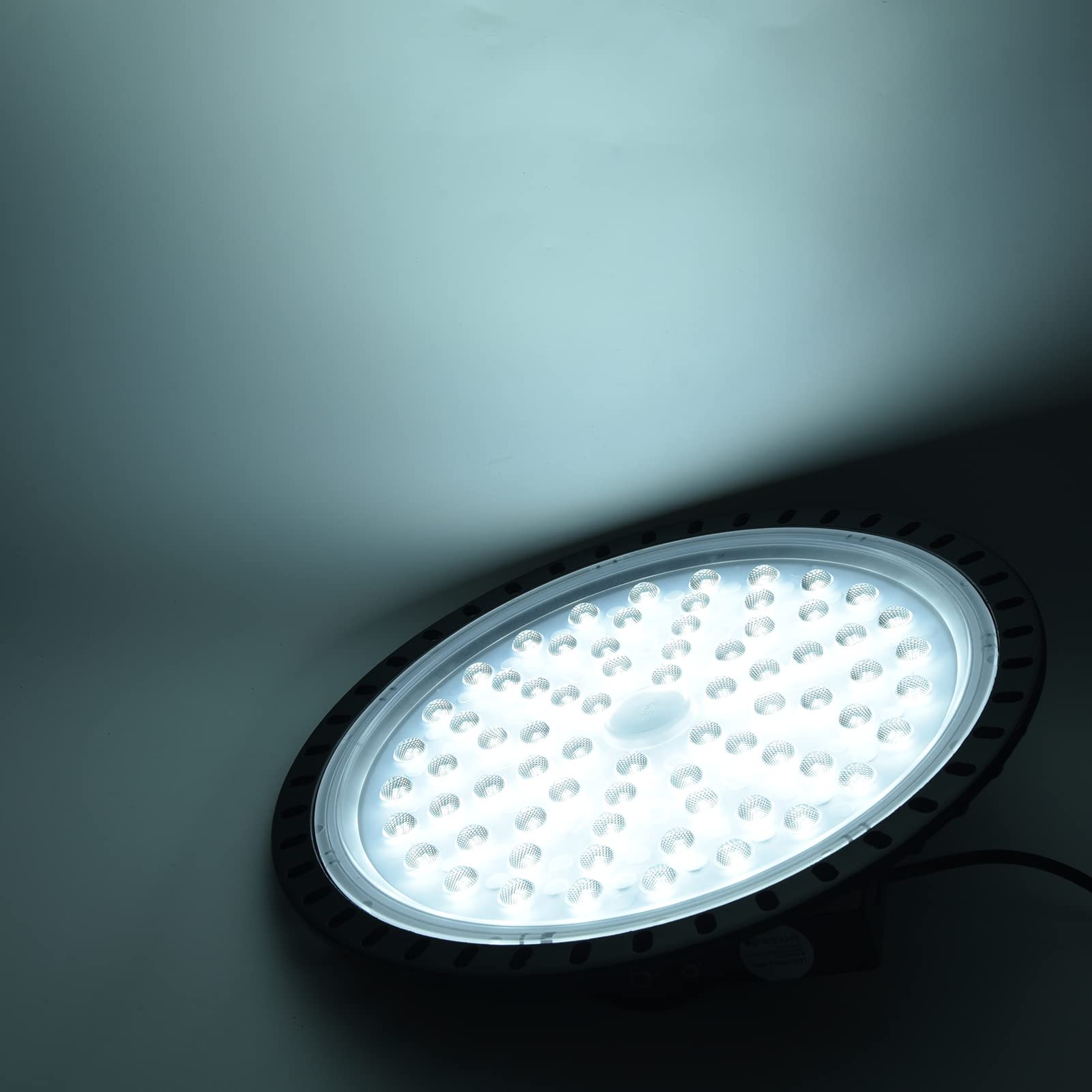 ZTHOME LED High Bay Light 300W, LED Warehouse Light, Bright Energy Saving, IP65 Waterproof Instant Lighting, Bay Light for for Warehouse, Garage, Basement, Exhibition Hall
