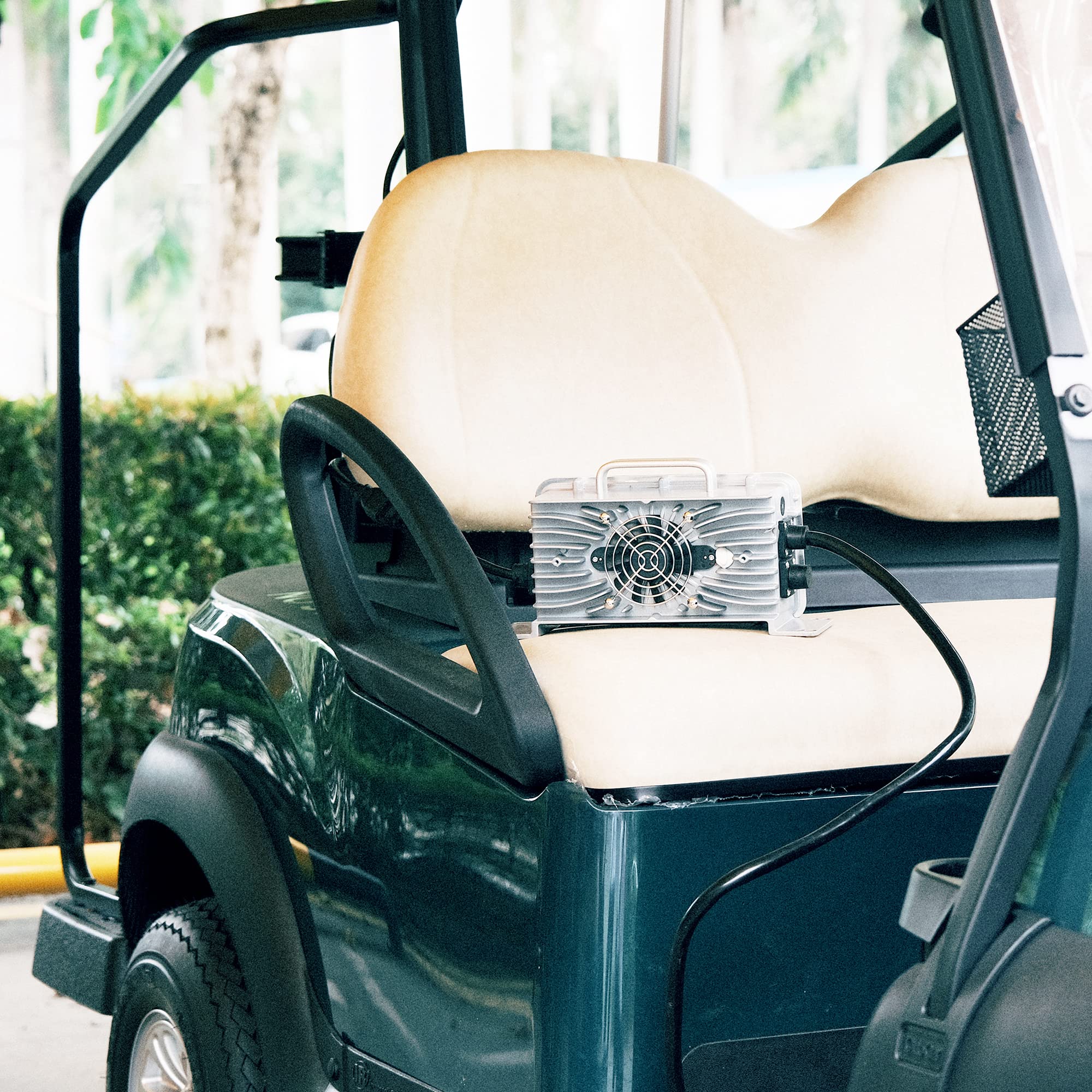 YILEIDE E1500W-2 Seris 36V18A Golf Cart Battery Charger with 2-pin Anderson SB-50 Plug for EZGO Marathon Golf Carts