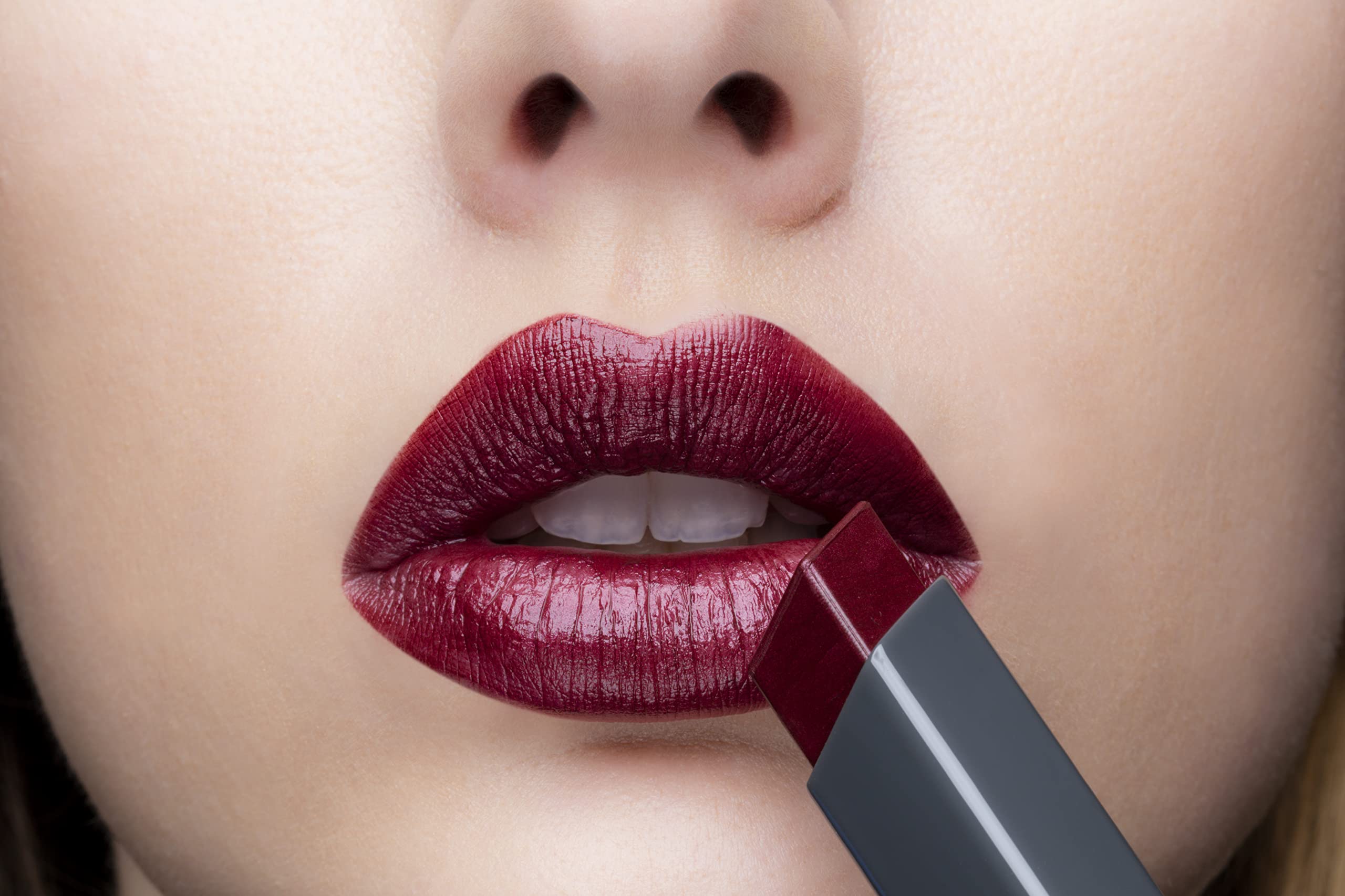 LIQUE Cosmetics Moisturizing Cream Lipstick, Lightweight, Comfortable Formula with Rich Pigment for Visibly Fully Lips and All-Day Wear, Magic, 0.11 Oz.