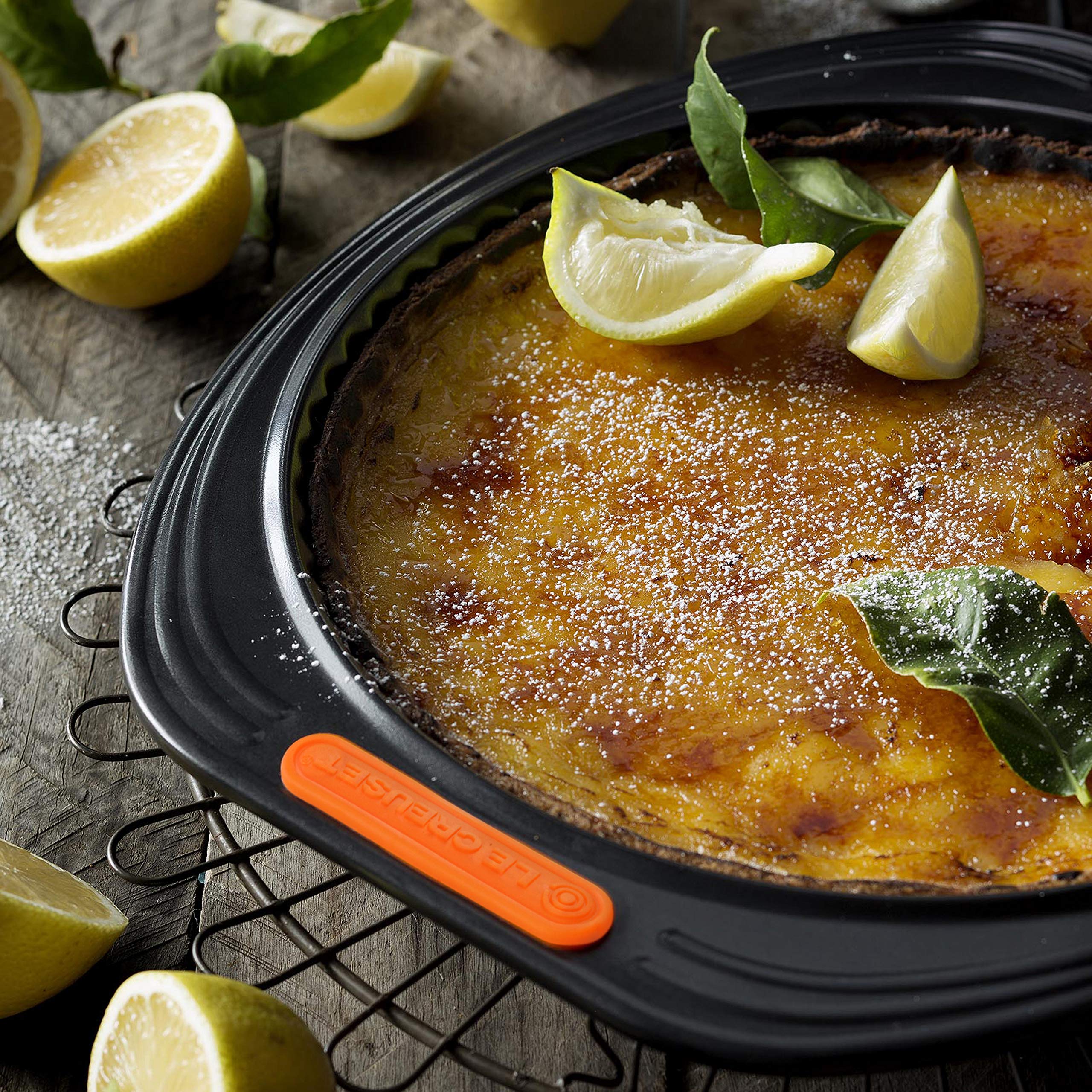 Le Creuset Toughened Non-Stick Bakeware Quiche/Flan Tin - 30 cm