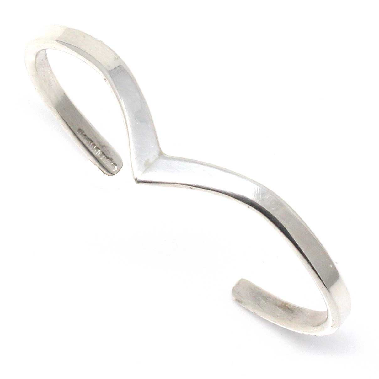 L7 Enterprises Handcrafted Sterling Silver Vee Shaped Bracelet by Navajo Artist Elaine Tahe