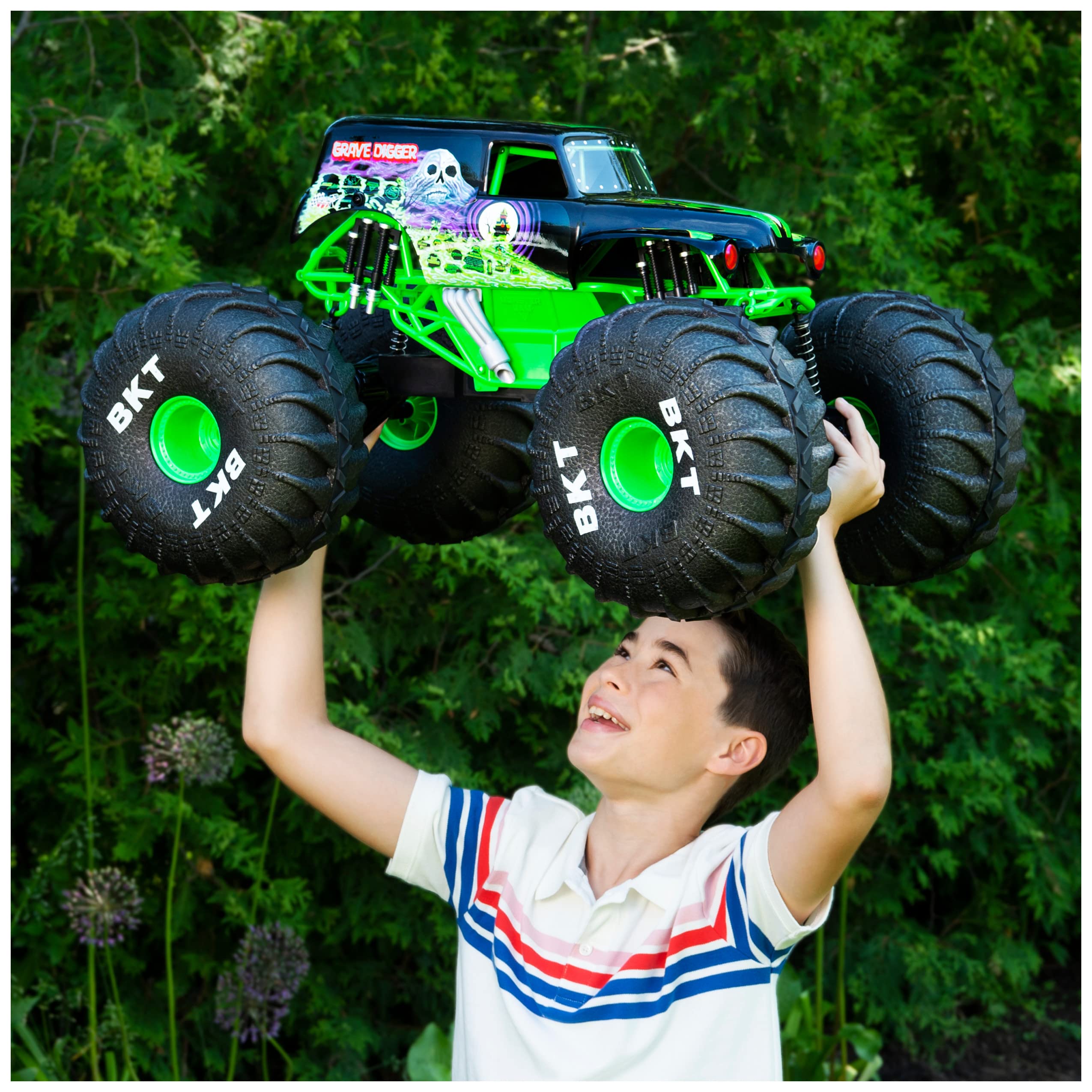 Monster Jam, Official Mega Grave Digger All-Terrain Remote Control Monster Truck, Over 2 Ft. Tall, 1:6 Scale, Kids Toys for Boys and Girls Ages 4-6+