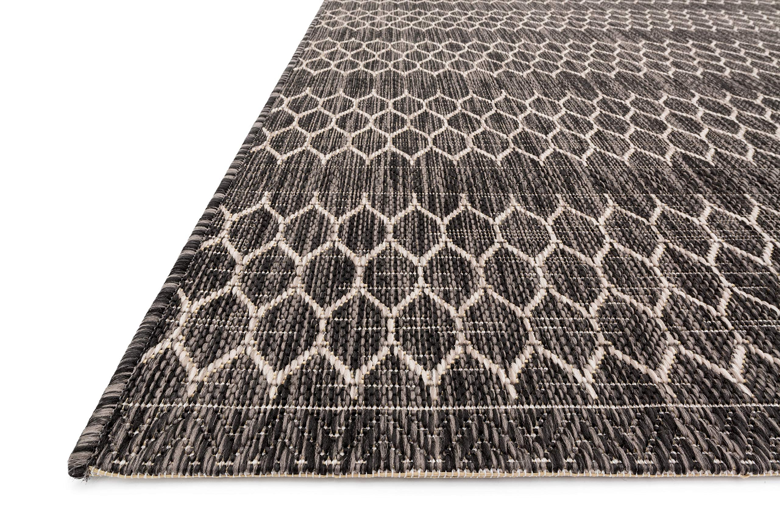 Loloi Isle Collection IE-01 Black/Grey 3'-11" x 5'-10" Accent Rug