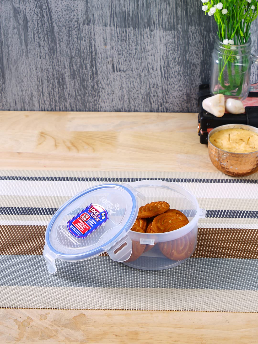 LOCK & LOCK Easy Essentials Food Storage lids/Airtight containers, BPA Free, Round-20 oz-for Soup, Clear