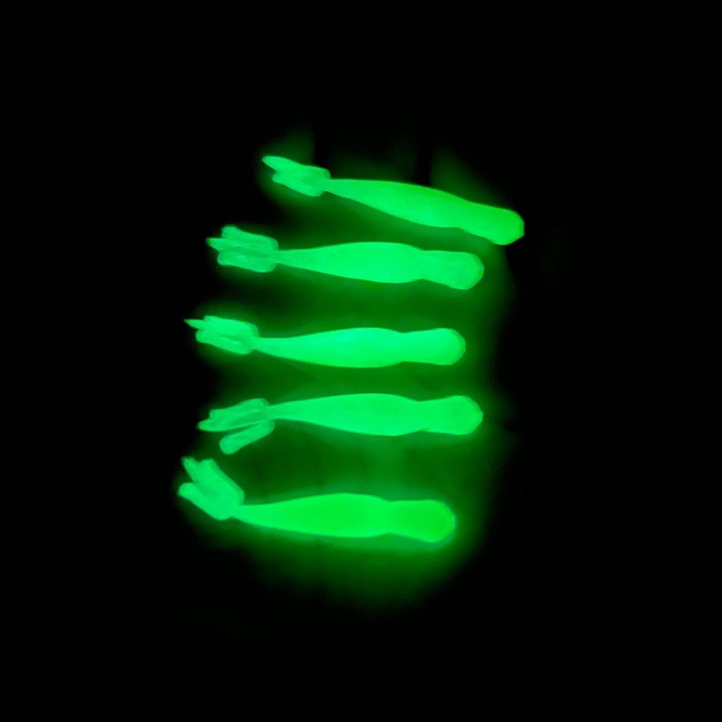 True North Baits - Glow Cup (USB Powered, 5 Volt) Glow baits Portable uv Glow Cup Glow Tubes Glow in The Dark ice Fishing Box kit USB Device Peche Accessories Black
