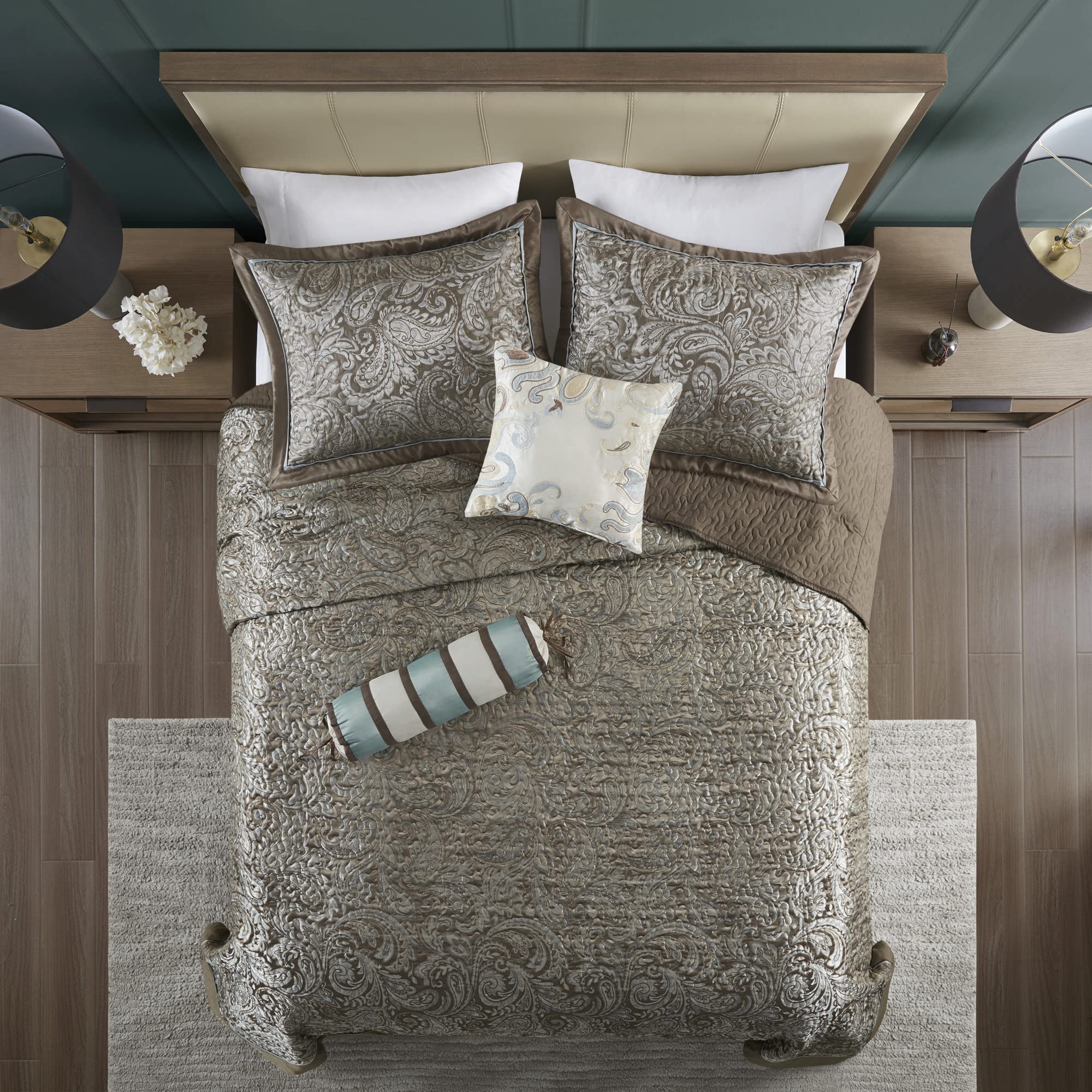 Madison Park Aubrey Reversible Quilted Bedspread Set, Solid Reverse Summer Breathable, Lightweight All Season Bedding Layer, Matching Shams, Bedspread King(120"x118"), Blue 5 Piece