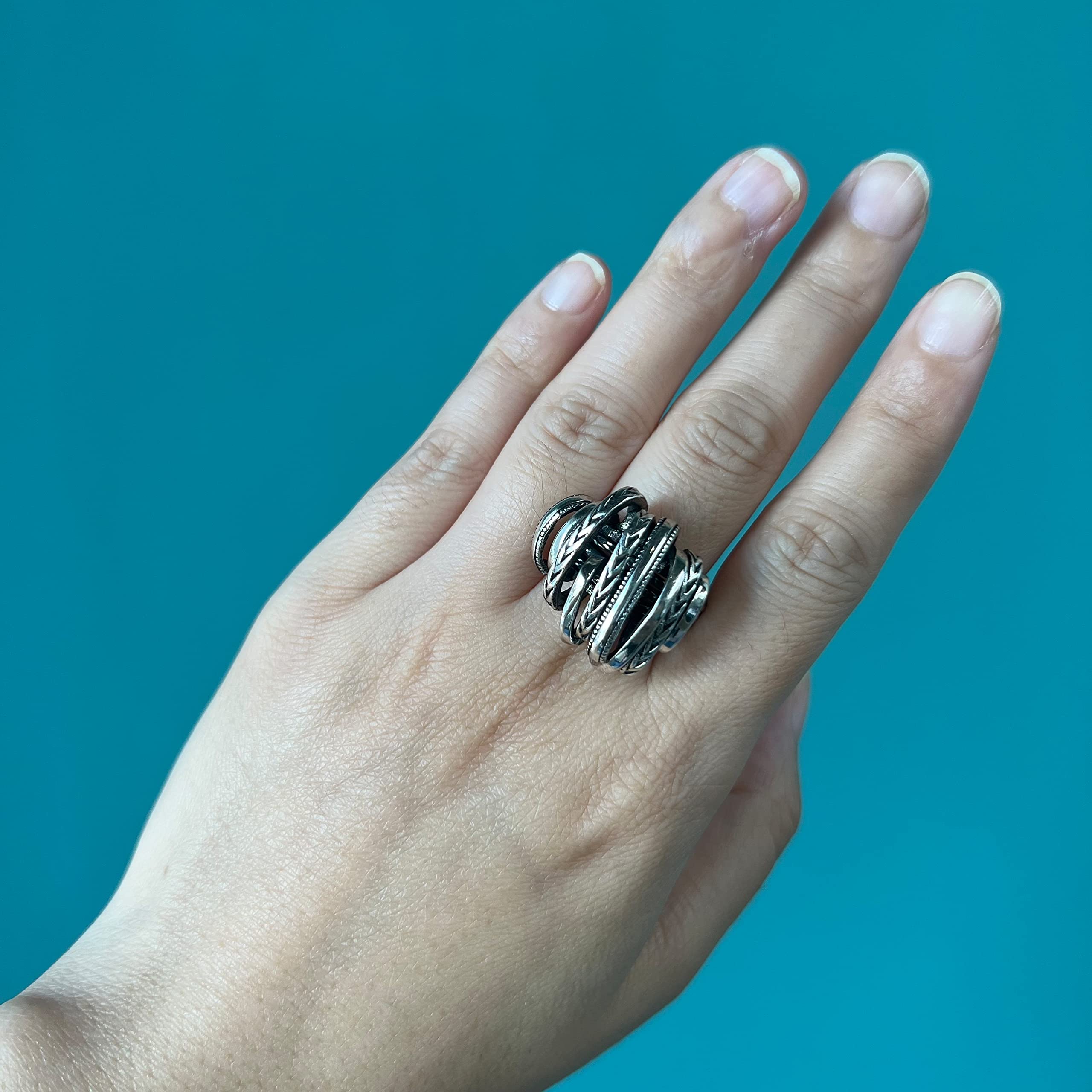 Mytys Statement Ring for Women 2 Tone Gold Designer Knot Intertwined Crossover Finger Cable Cocktail Rings Size 7