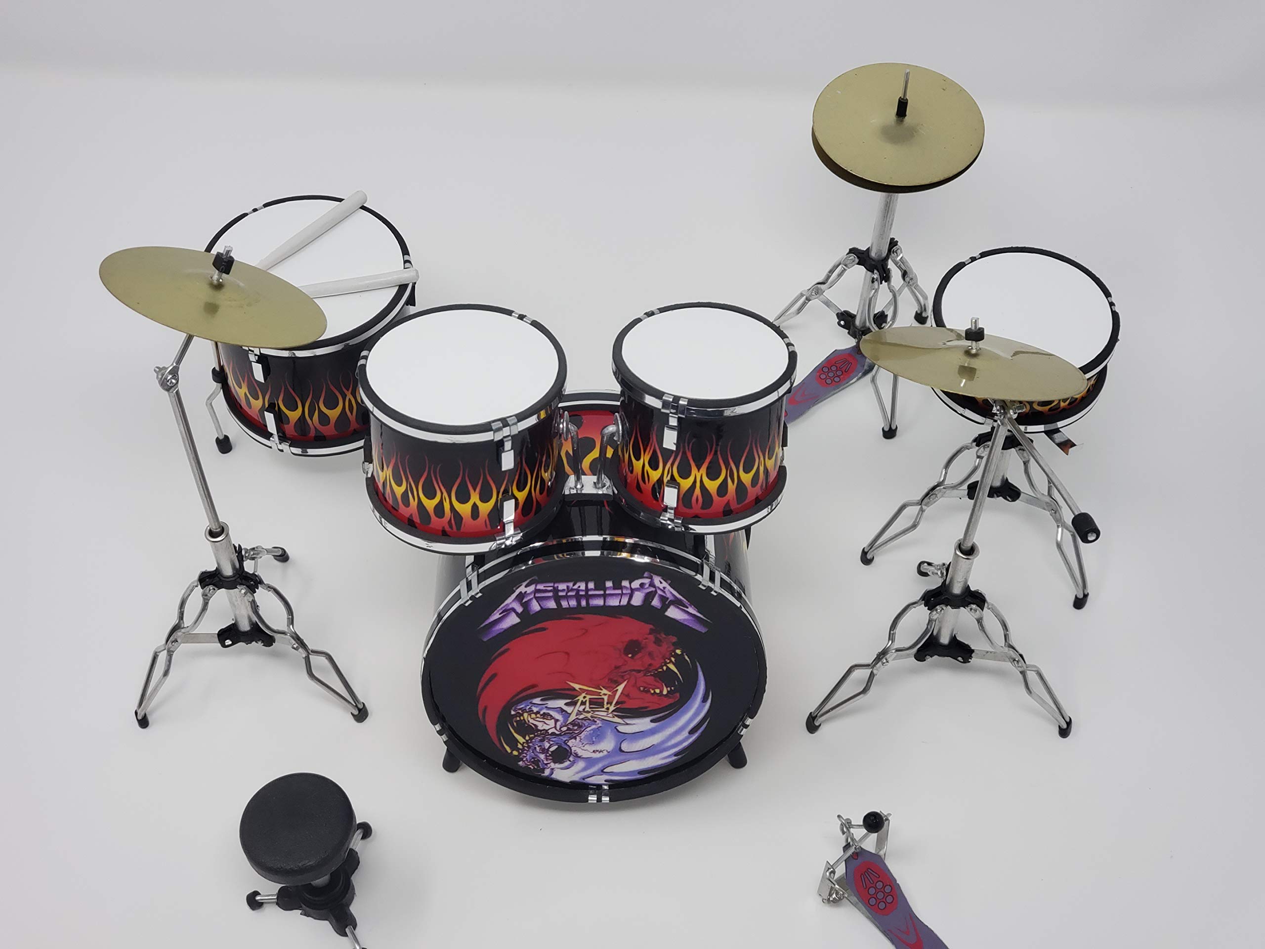 Lars Ulrich METALLICA miniature drum set. Excellent details. Mini drum