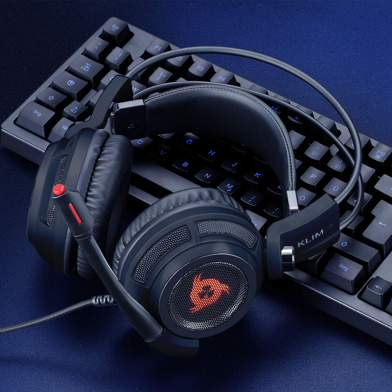 KLIM Puma - USB Gamer Headset with Mic - 7.1 Surround Sound Audio - Integrated Vibrations - Perfect for PC and PS4 Gaming - New Version - Black