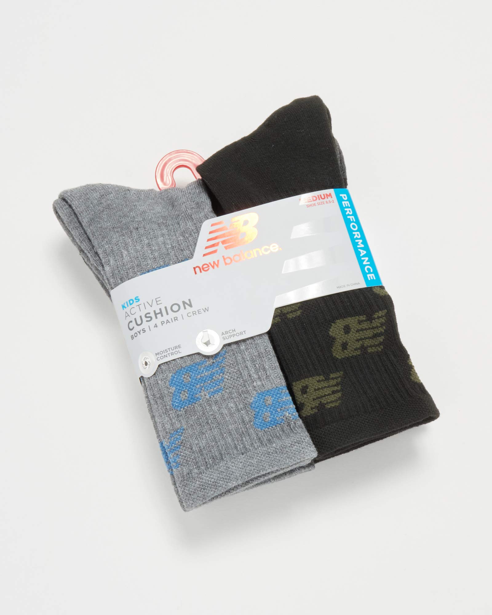 New Balance Boys' Cushioned Crew Socks with Reinforced Heel and Toe (4 Pack), Size Small, Grey/Black