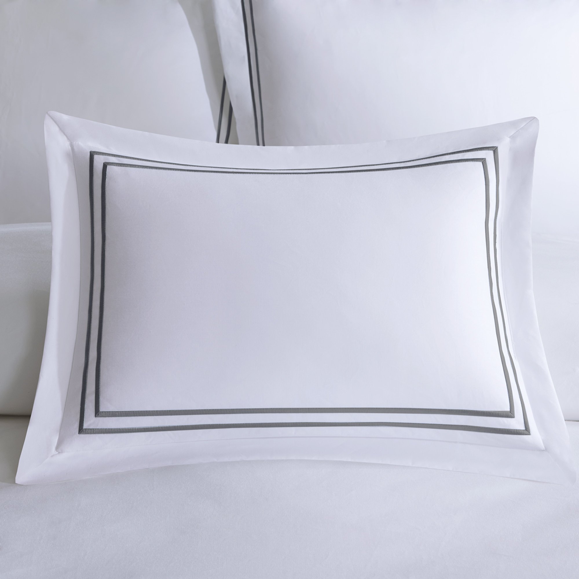 Madison Park Signature Luxury Collection 1000 Thread Count Embroidered Cotton Sateen 5 Piece Down Alternative Comforter Set King Grey (MPS10-088)