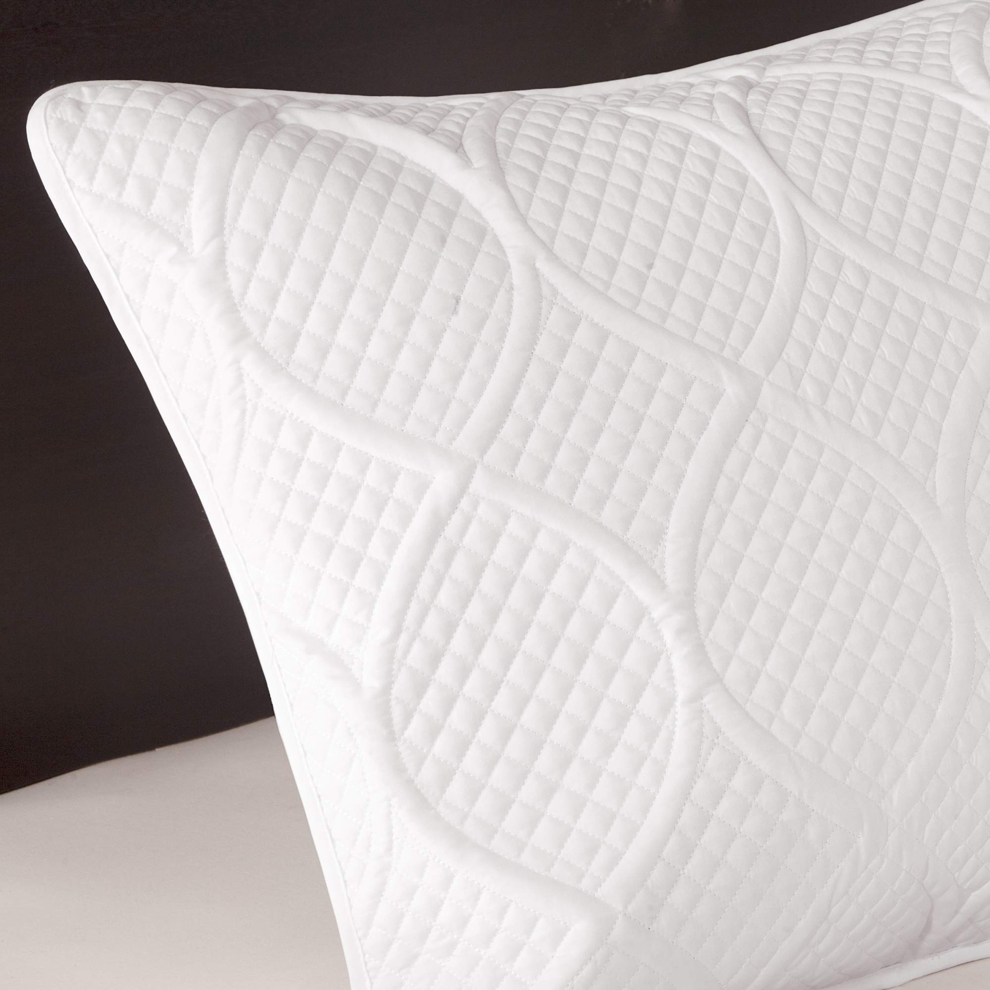 Madison Park Corrine Full/Queen Size Quilt Bedding Set - White, Patterned Texture – 3 Piece Bedding Quilt Coverlets – Ultra Soft Microfiber Bed Quilts Quilted Coverlet